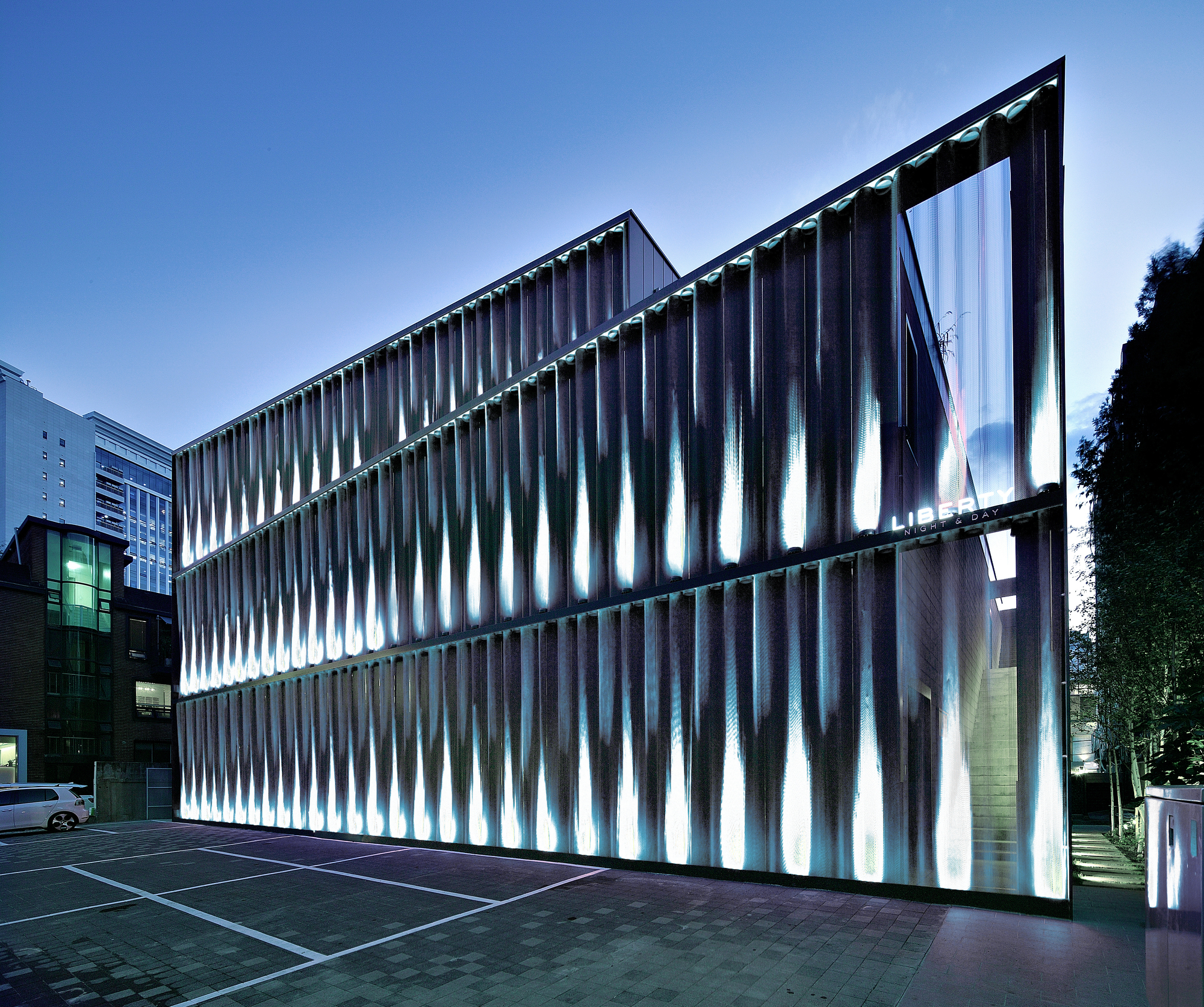 Gallery of Liberty Lounge / Simplex Architecture - 9