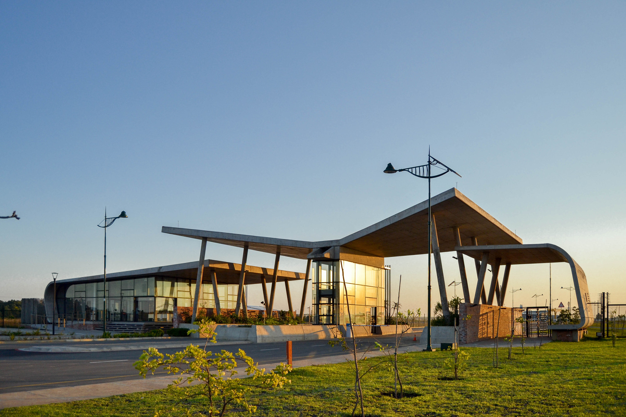 Gallery of RBIDZ Entrance Gate / Jeremy Steere Architect - 20