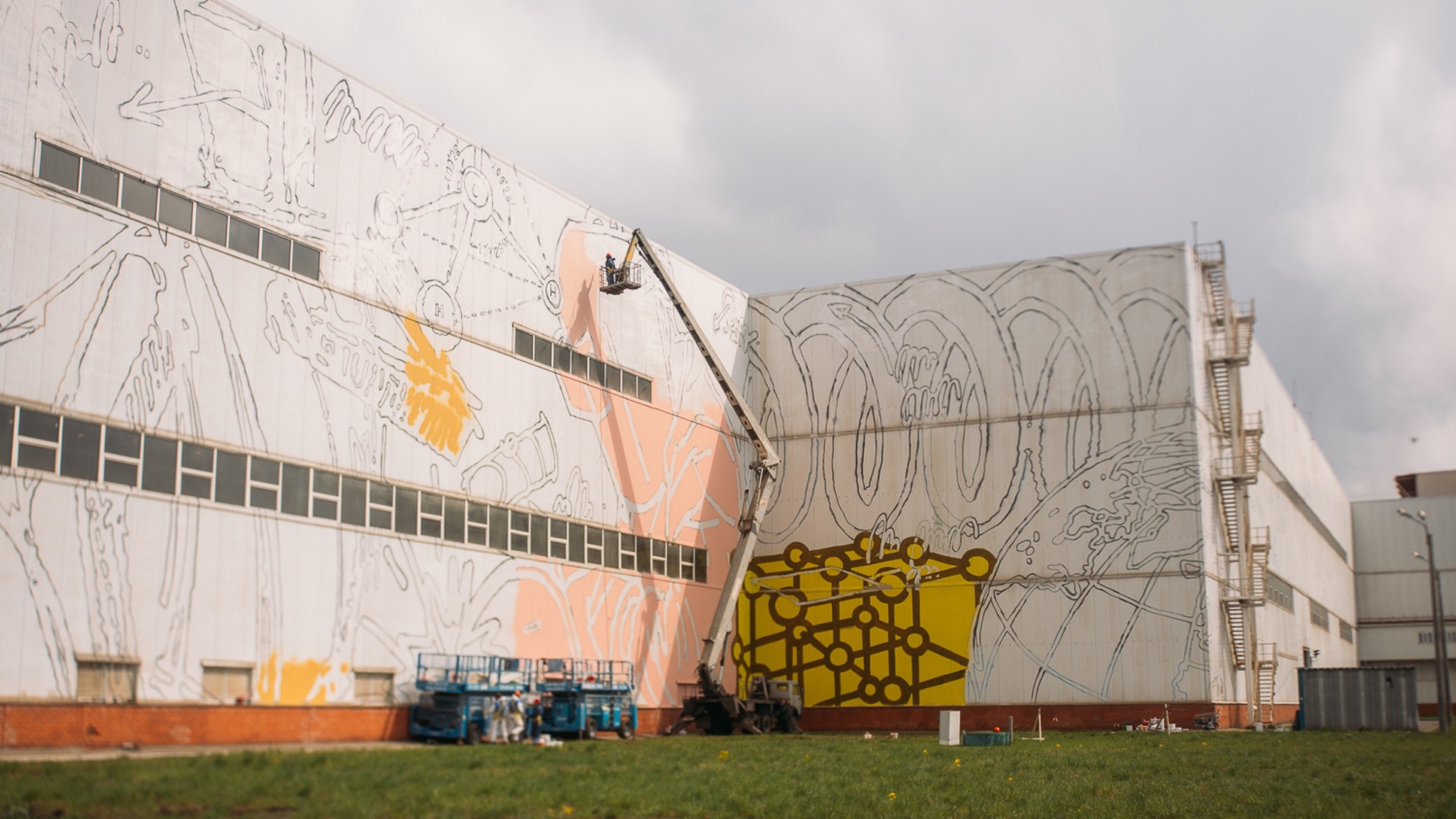 Gallery of Is This the World's Largest Mural? - 17