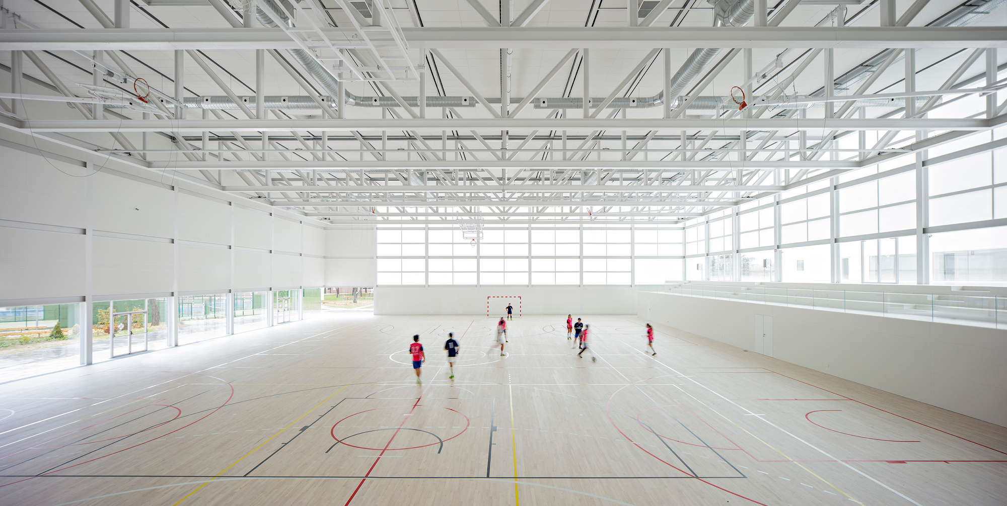 Gallery of Multi-Sport Pavilion and Classroom Complex / Alberto Campo ...