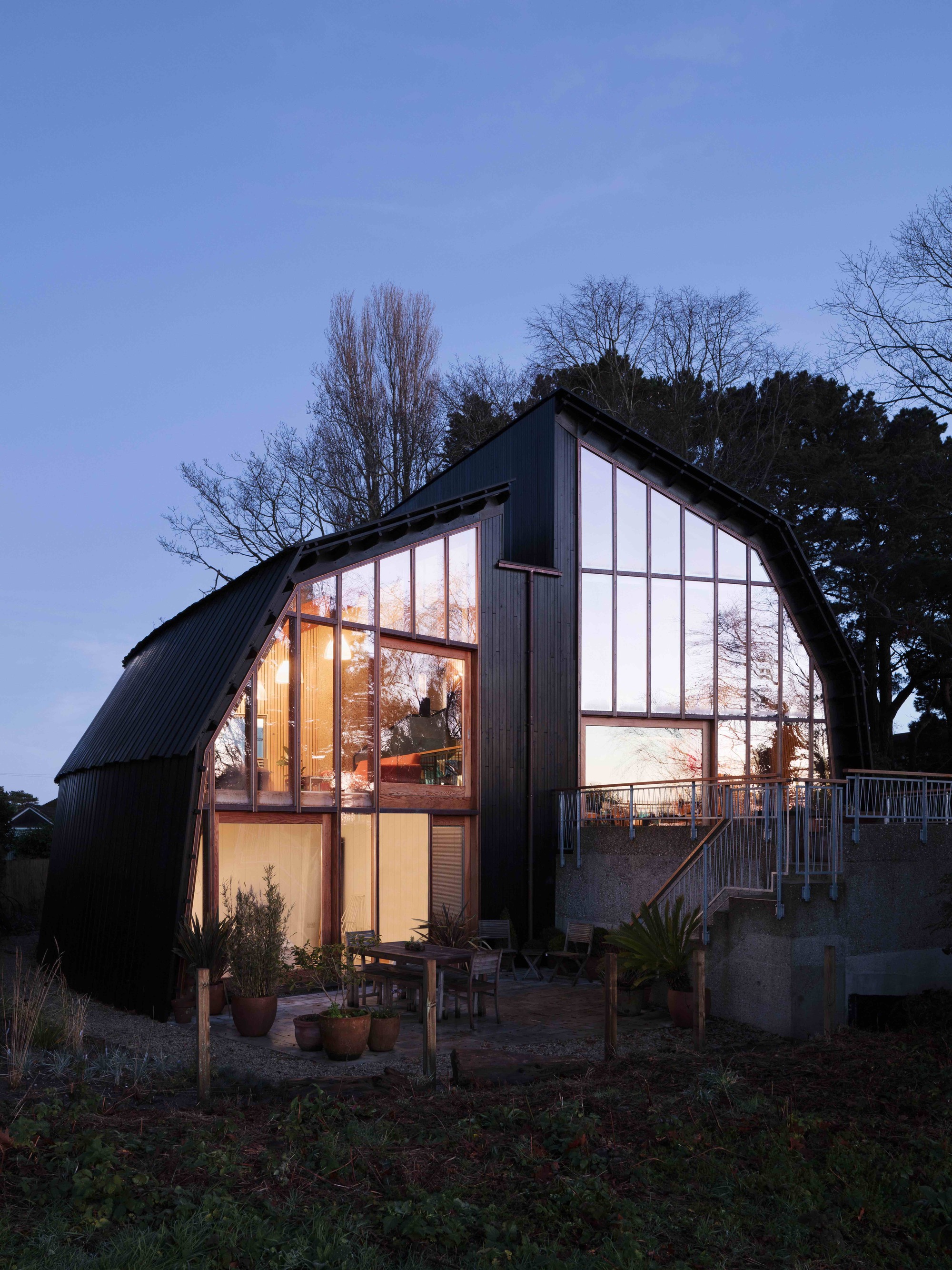Gallery of The Houseboat / Mole Architects - 10