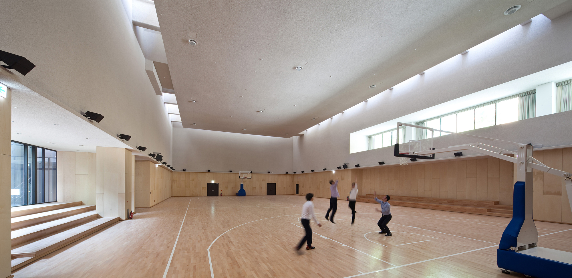 Gallery of The Second Headquarters of DAEGU BANK / JUNGLIM Architecture - 4