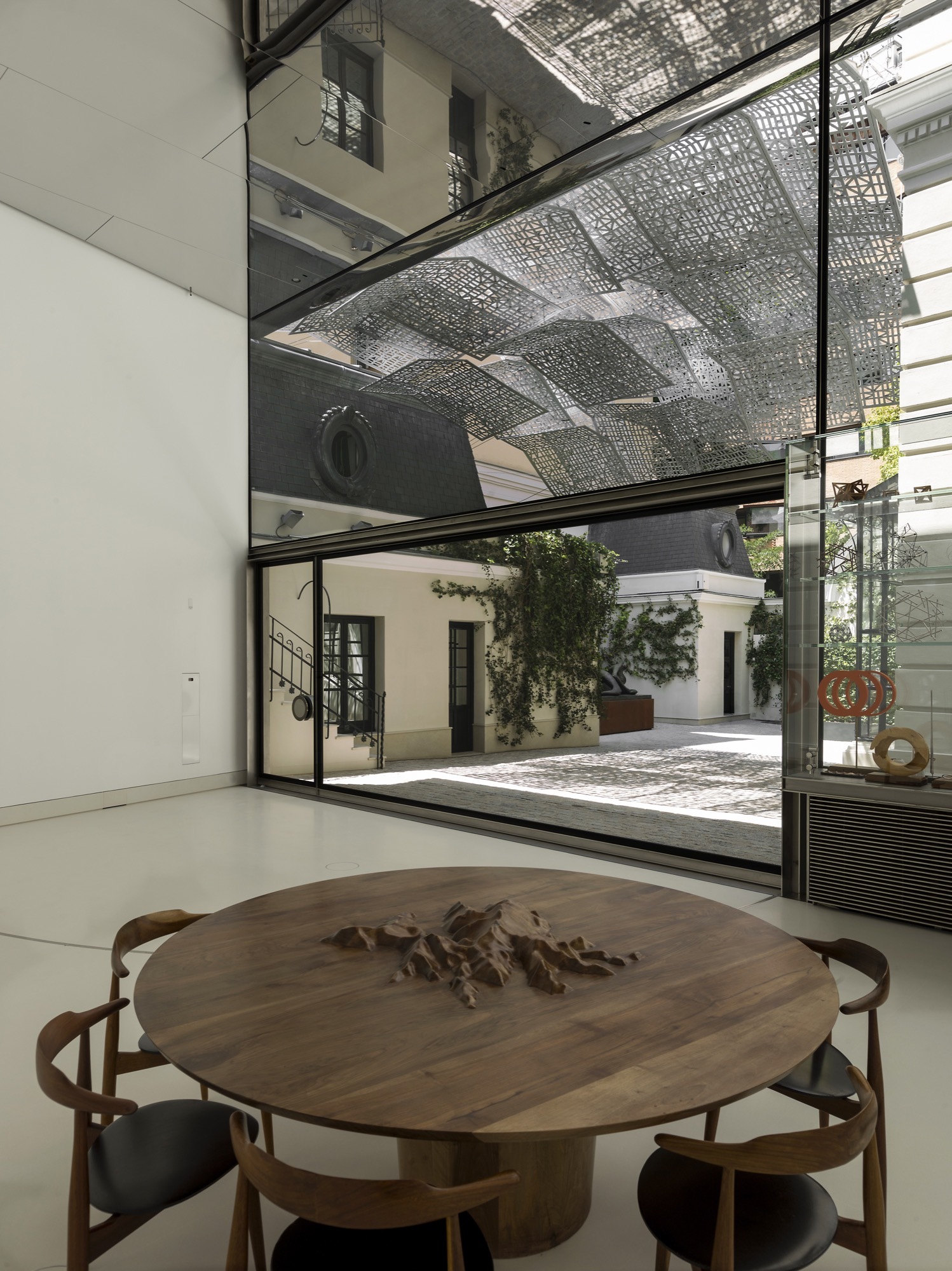 Gallery of The Pavilion / Norman Foster Foundation - 5