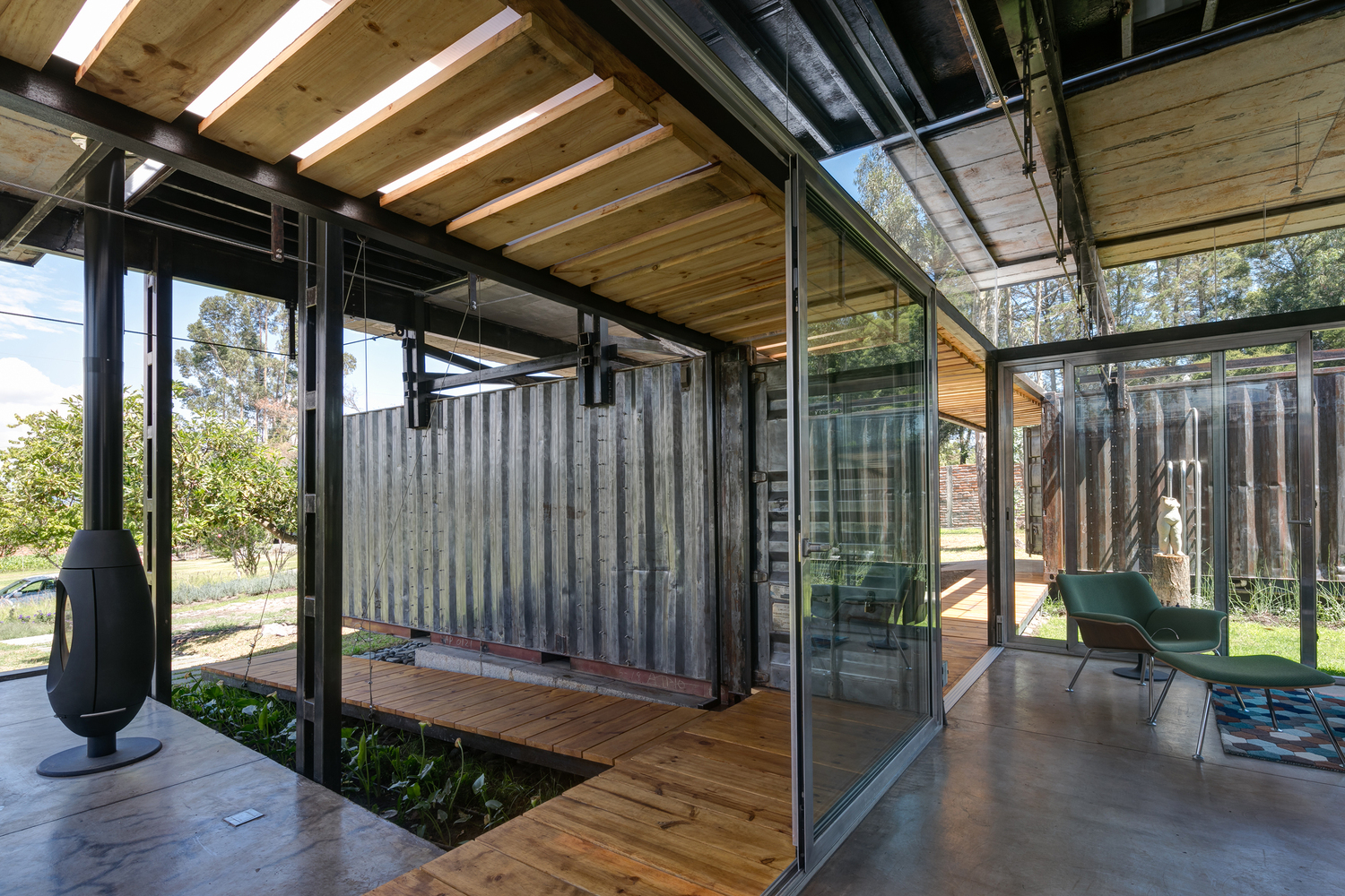 Gallery of Method in Modular: 10 Floor Plans Using Shipping Container ...