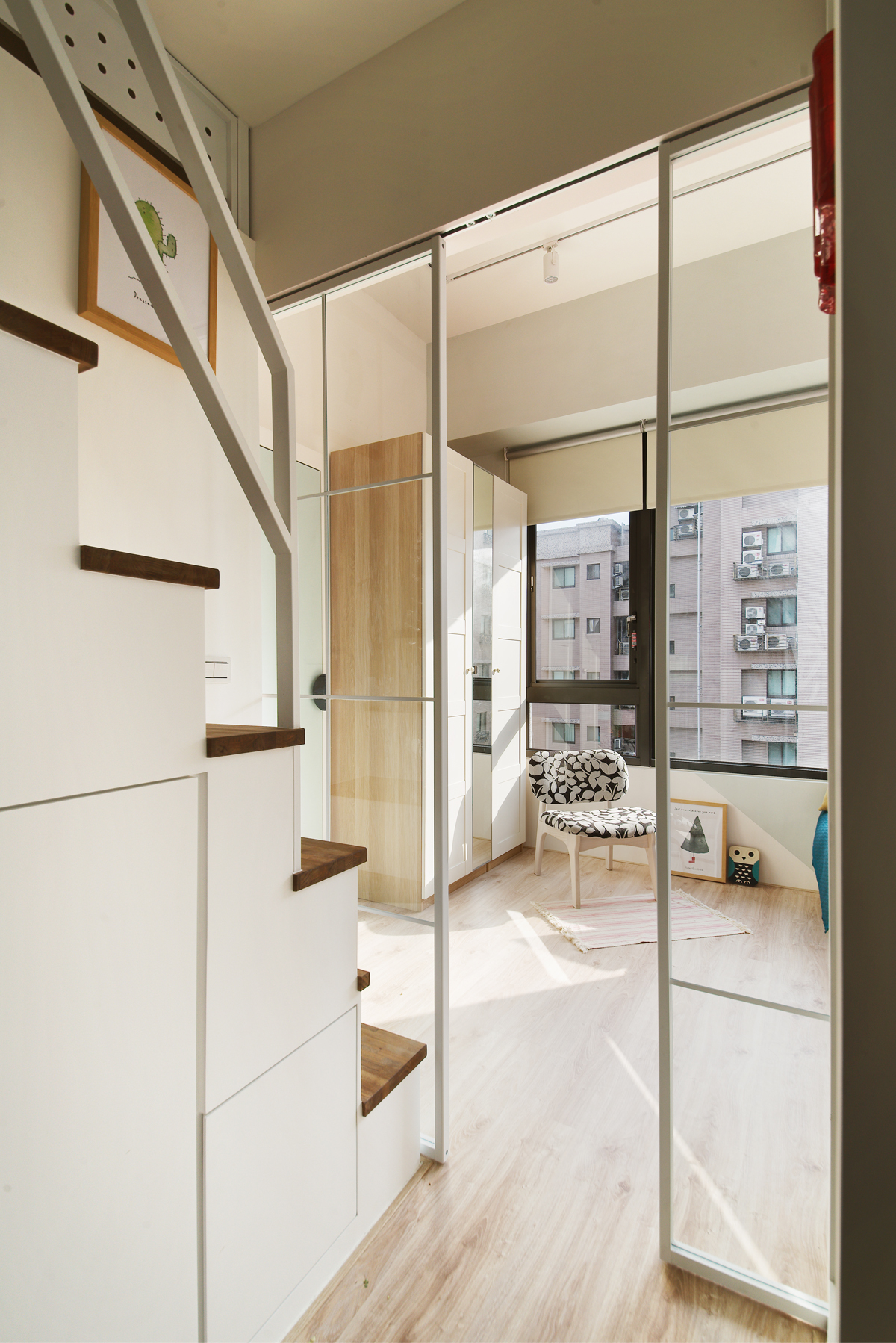 Gallery of Hey! A Lovely Tiny Space / A'Lentil Design - 11