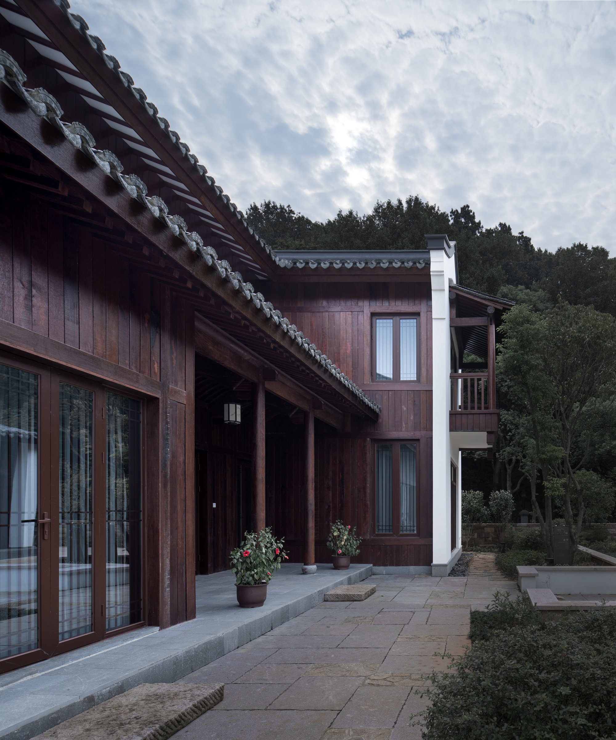 Gallery of Hangzhou Ya Gu Quan Shan Hotel / The Architectural Design ...