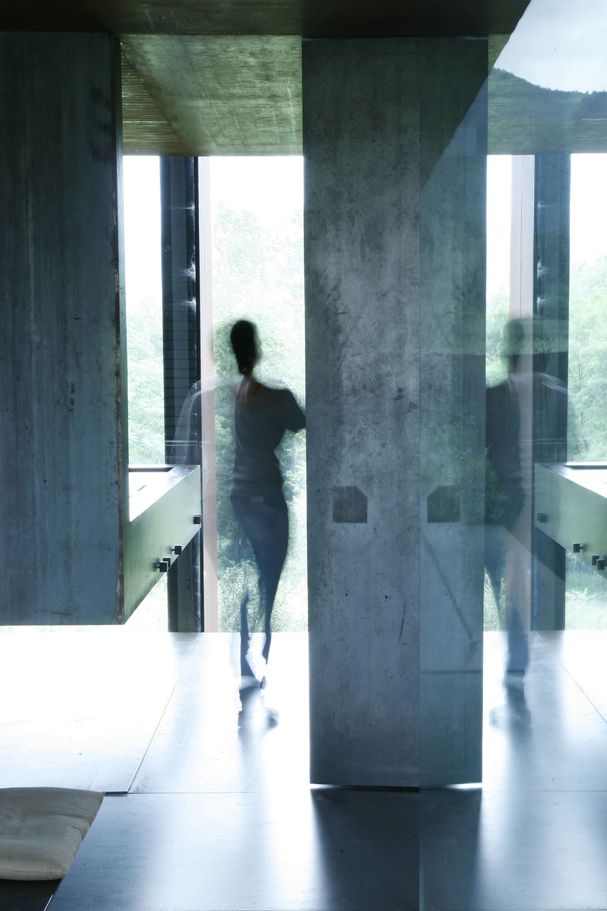 Galería de Casa Rural / RCR Arquitectes - 10