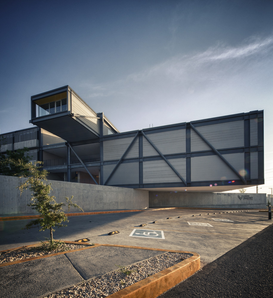 Gallery of 10 Projects That Feature Striking Steel Trusses - 42