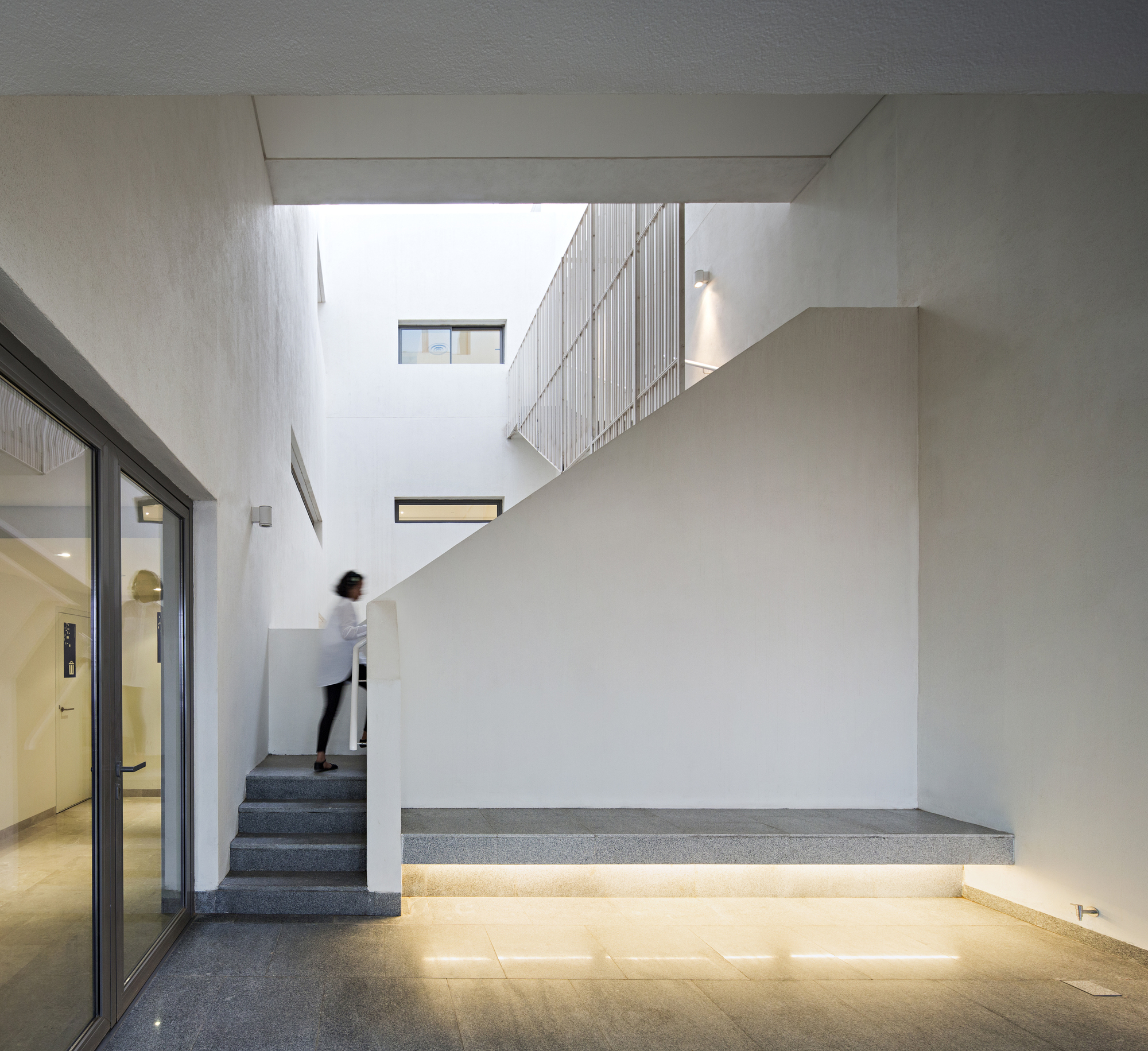 Gallery of Wind Tower / AGi Architects - 13