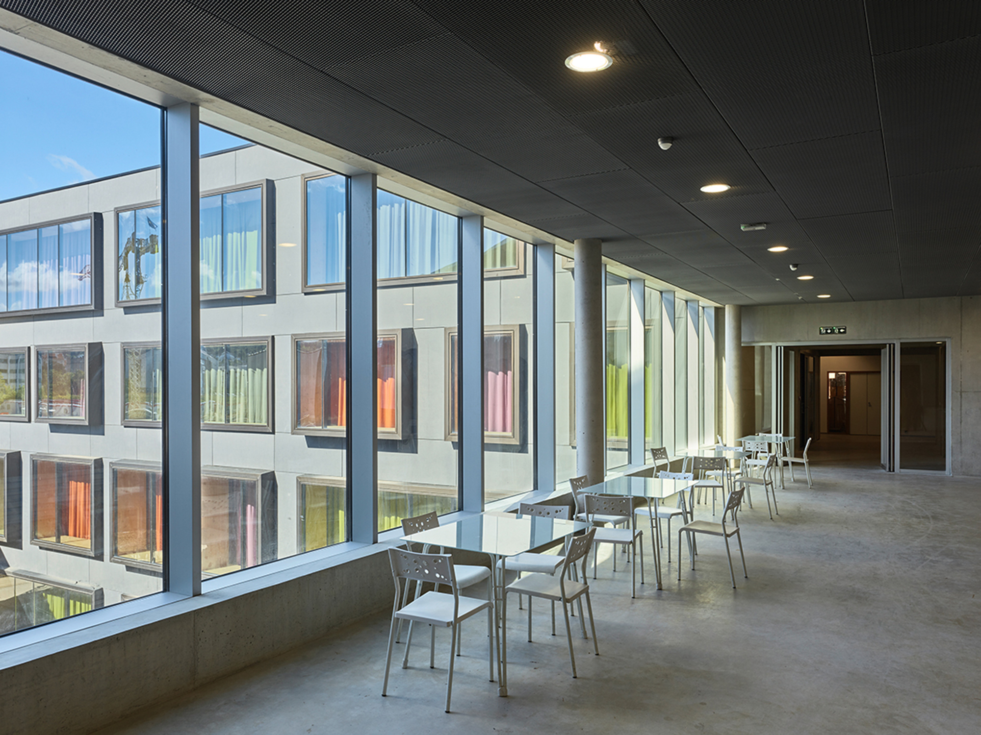 Gallery of Ecole Nationale Superieure d'Art / Dietrich | Untertrifaller Architekten - 9