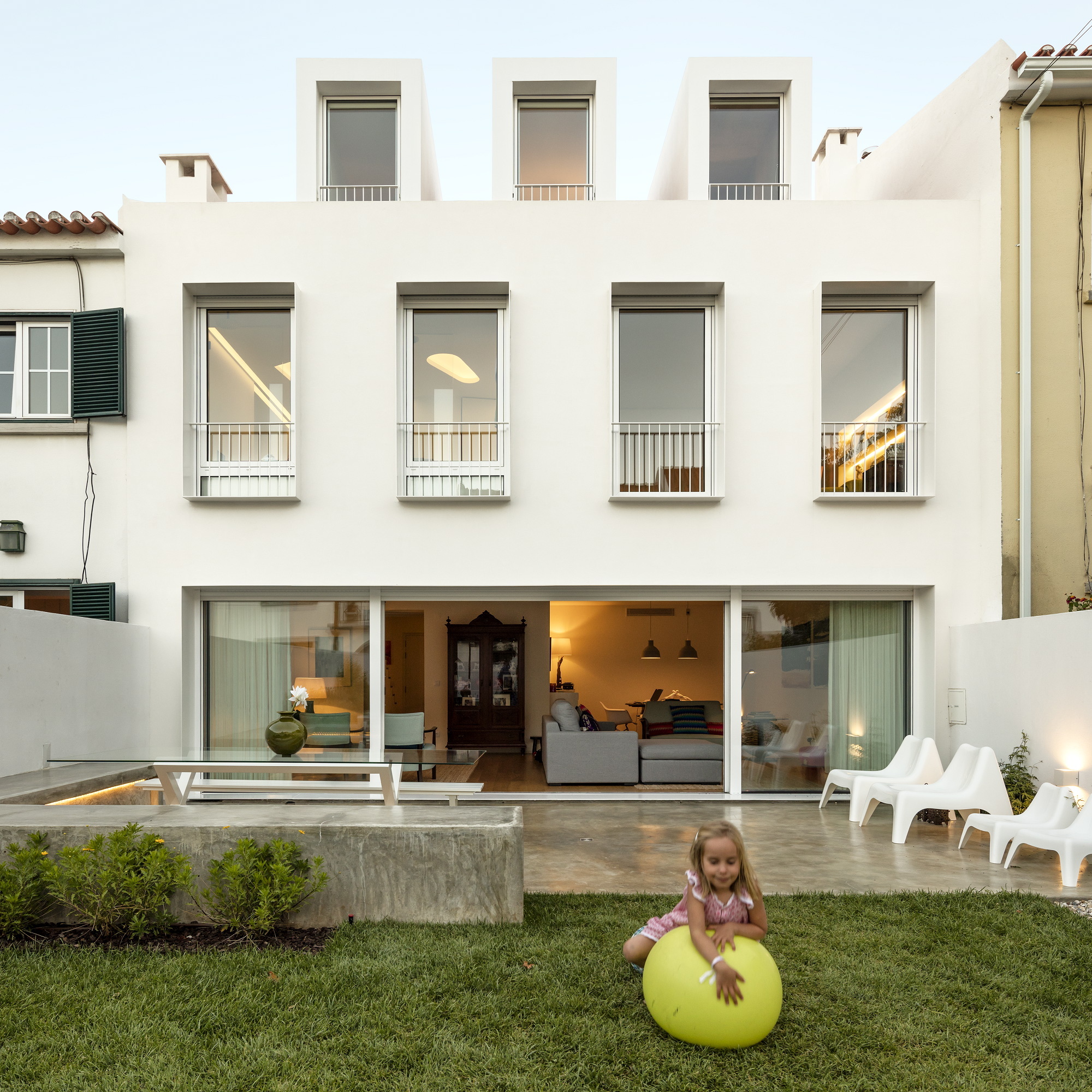 Galeria de Casa do Restelo TC / João Tiago Aguiar, Arquitectos - 15