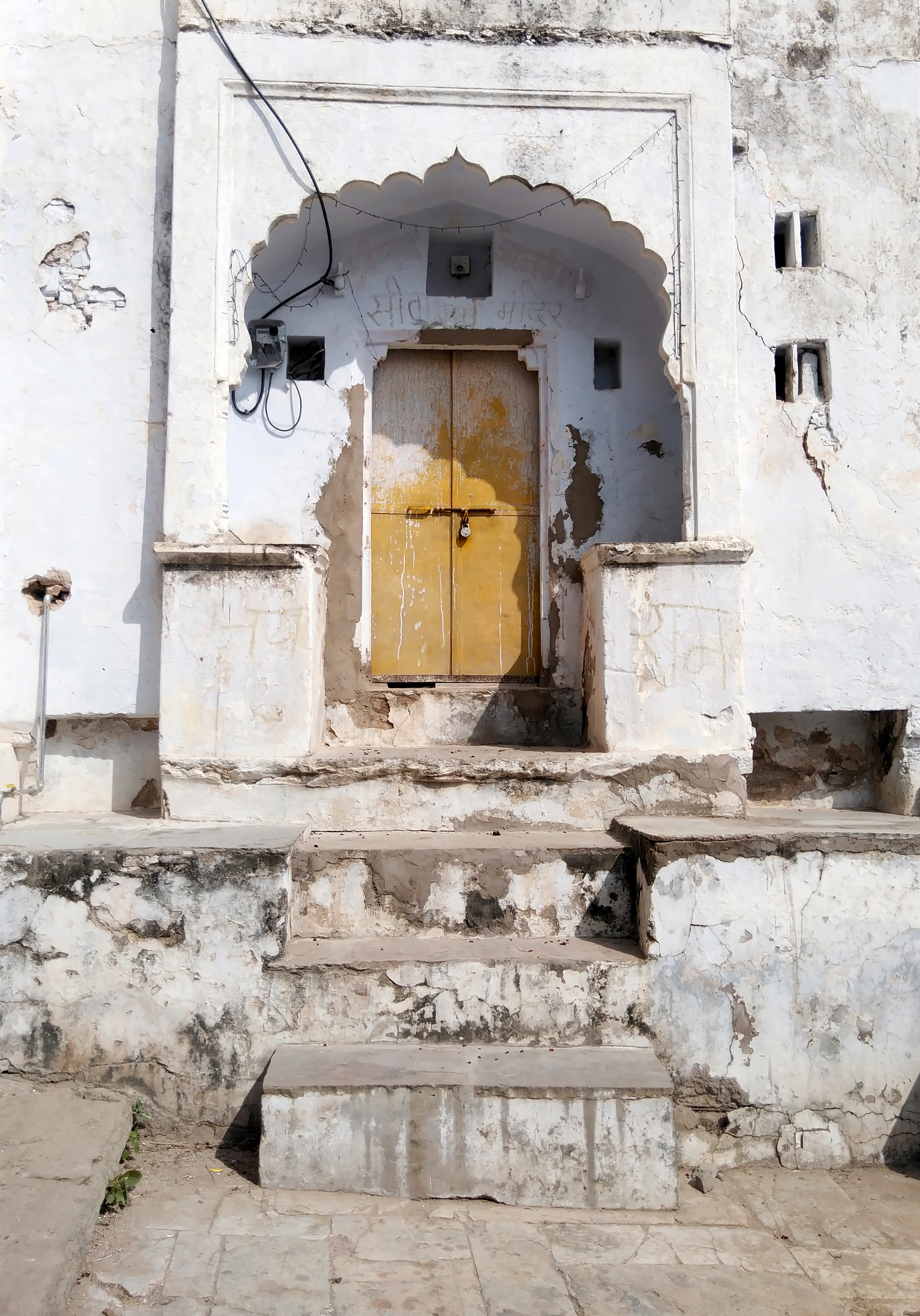 Gallery of A Tour Through the Many Doorways of India - 4