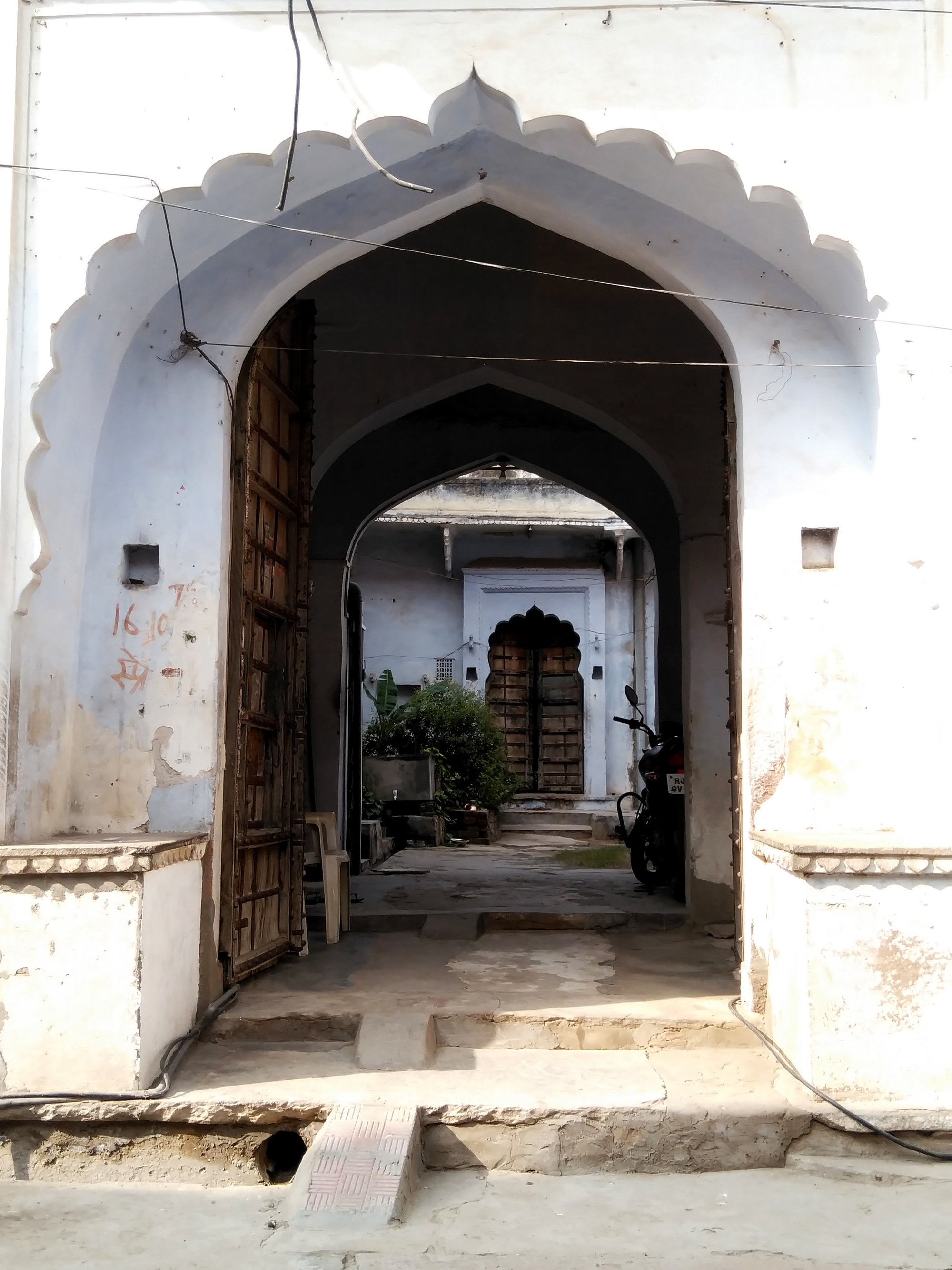 Gallery of A Tour Through the Many Doorways of India - 9