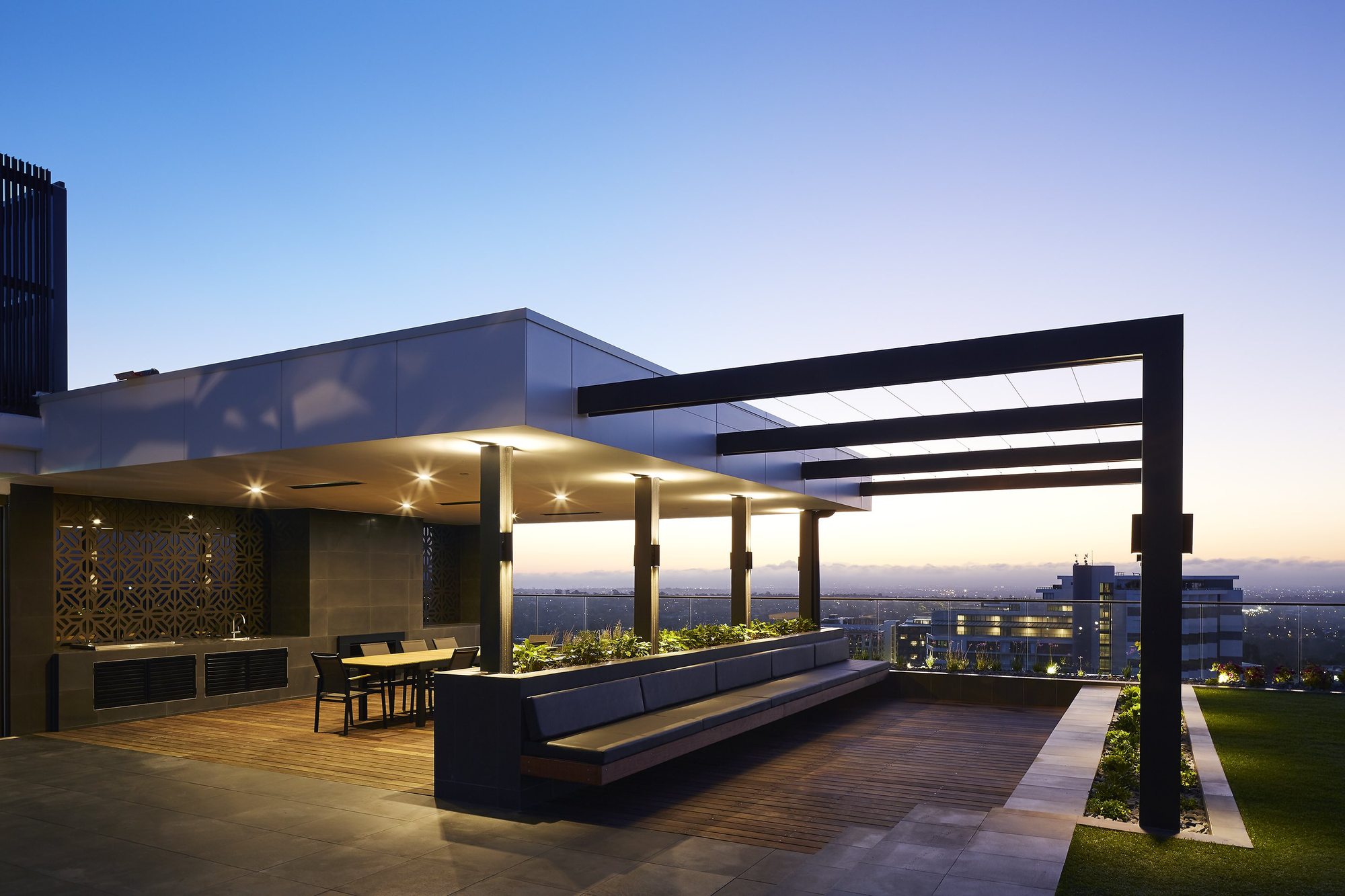 Gallery of Magnolia Building / CHT Architects - 9