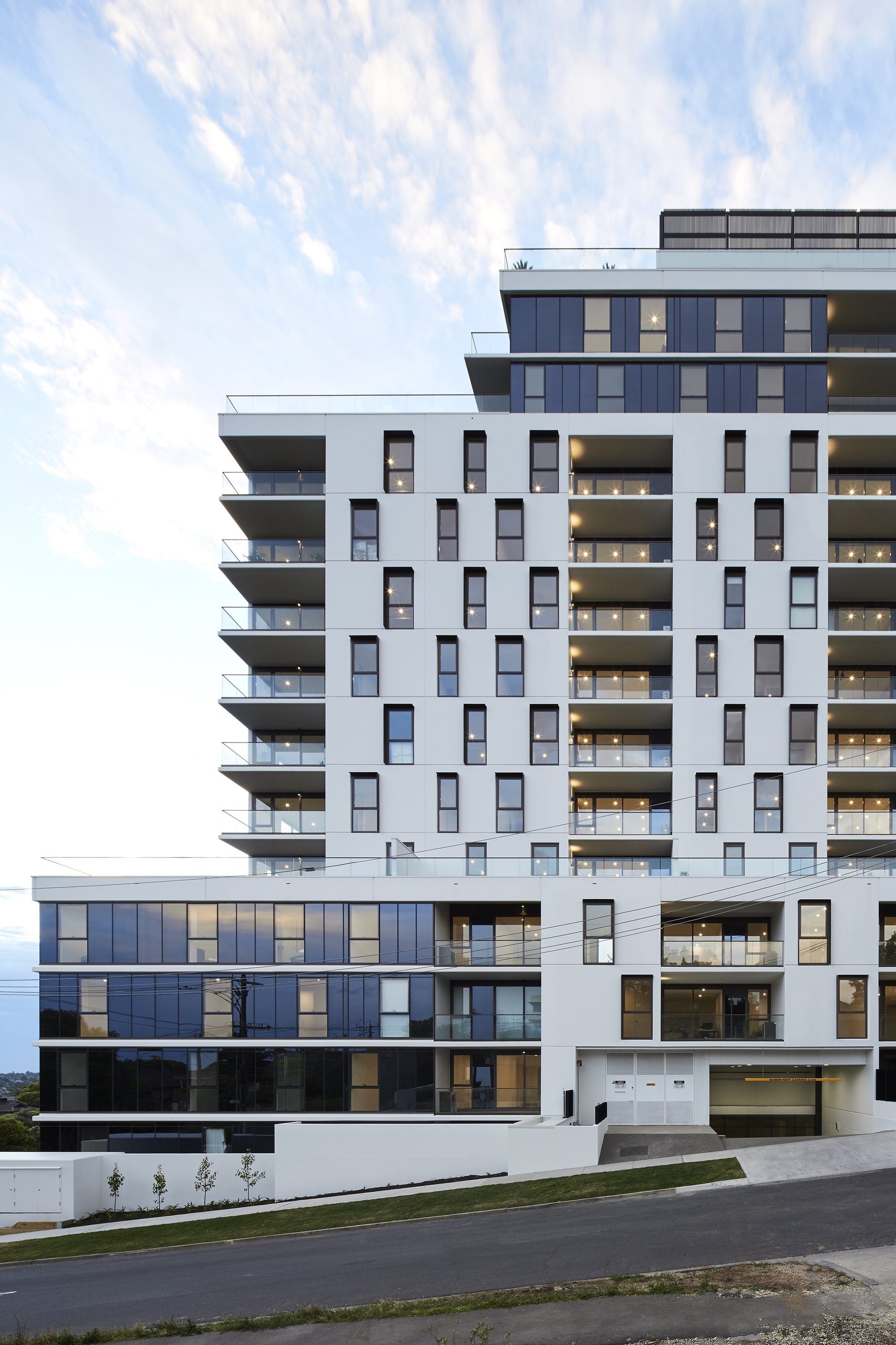 Gallery of Magnolia Building / CHT Architects - 6