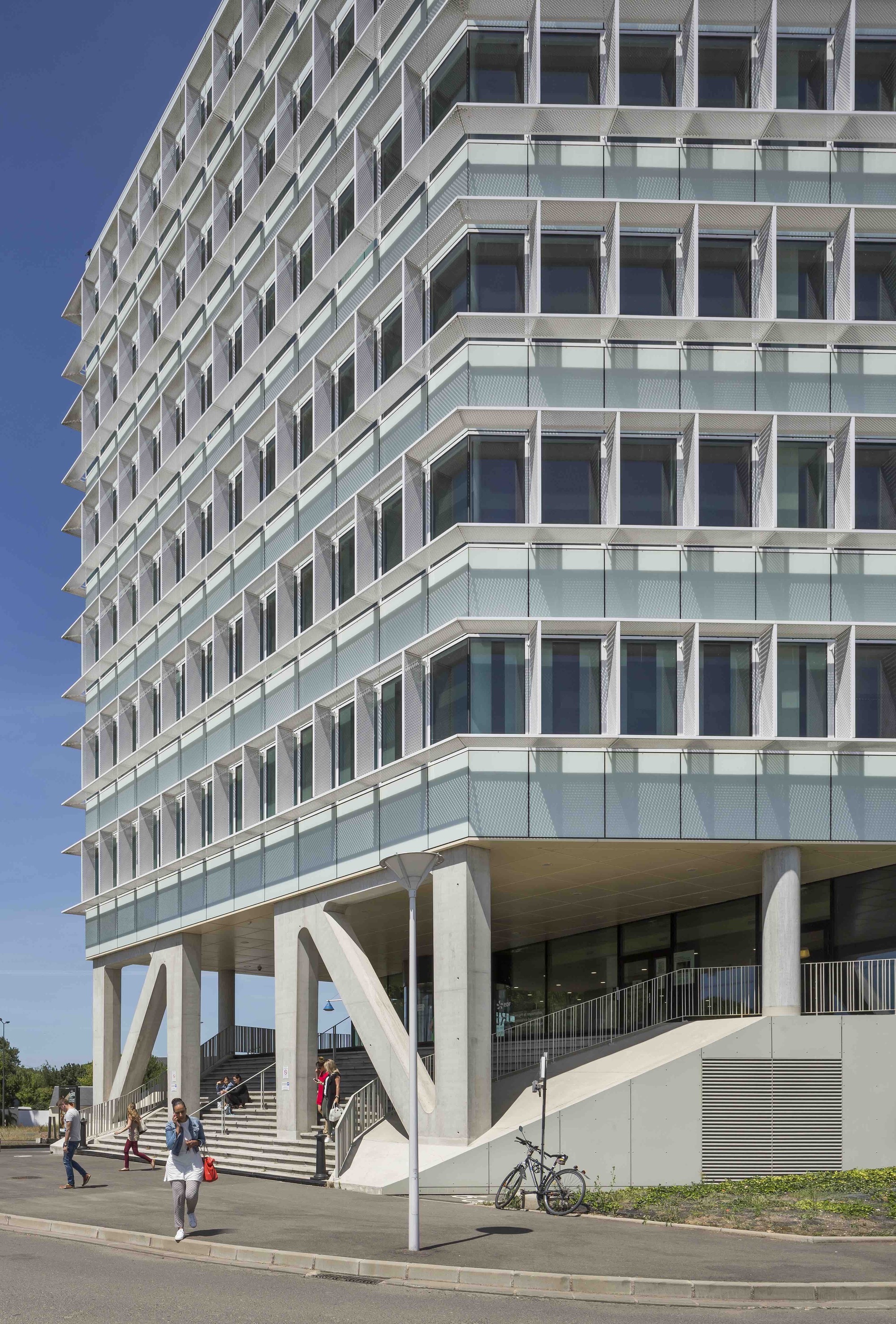 Gallery of Tour Lumière / Jacques Ferrier Architecture - 33