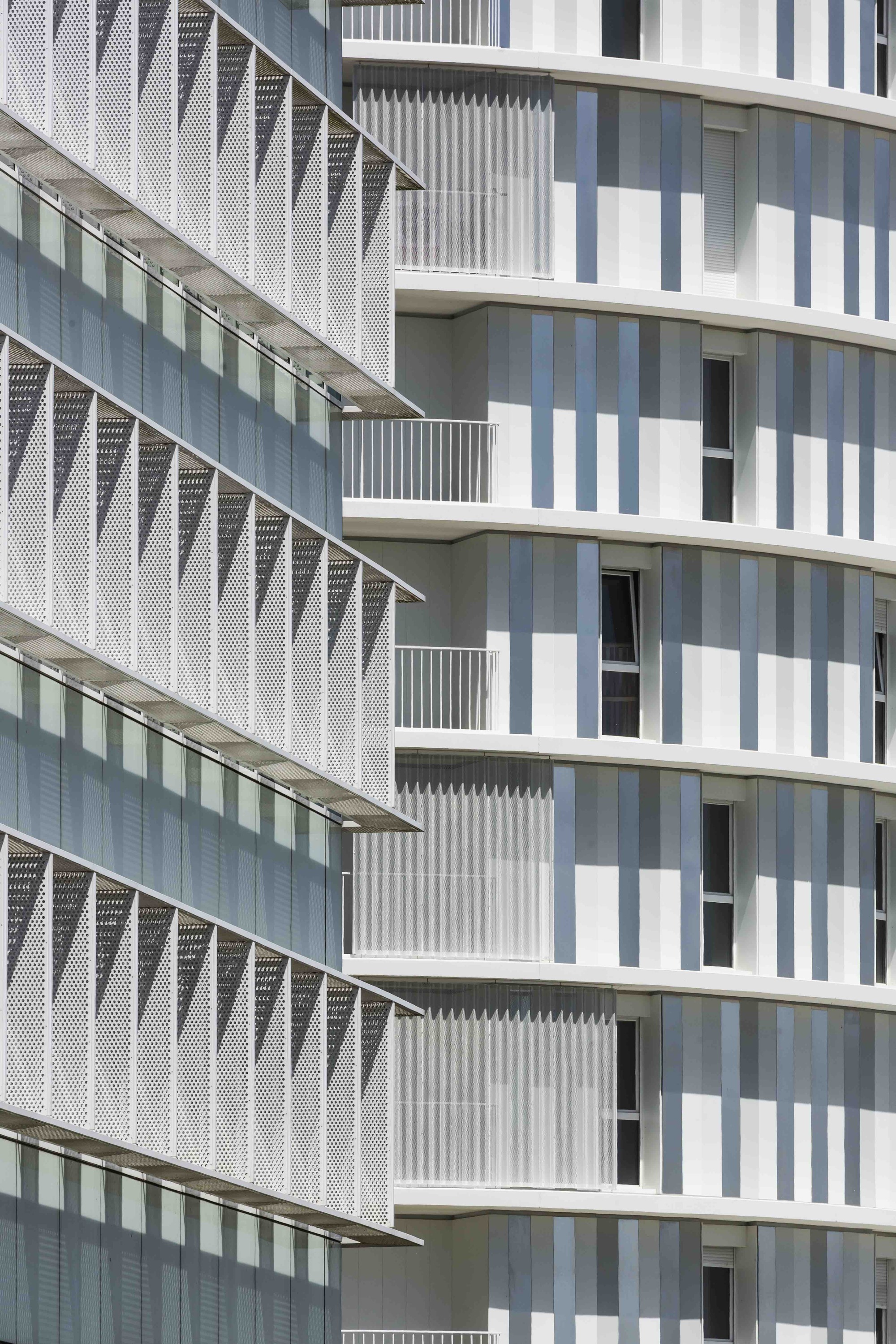 Gallery of Tour Lumière / Jacques Ferrier Architecture - 30