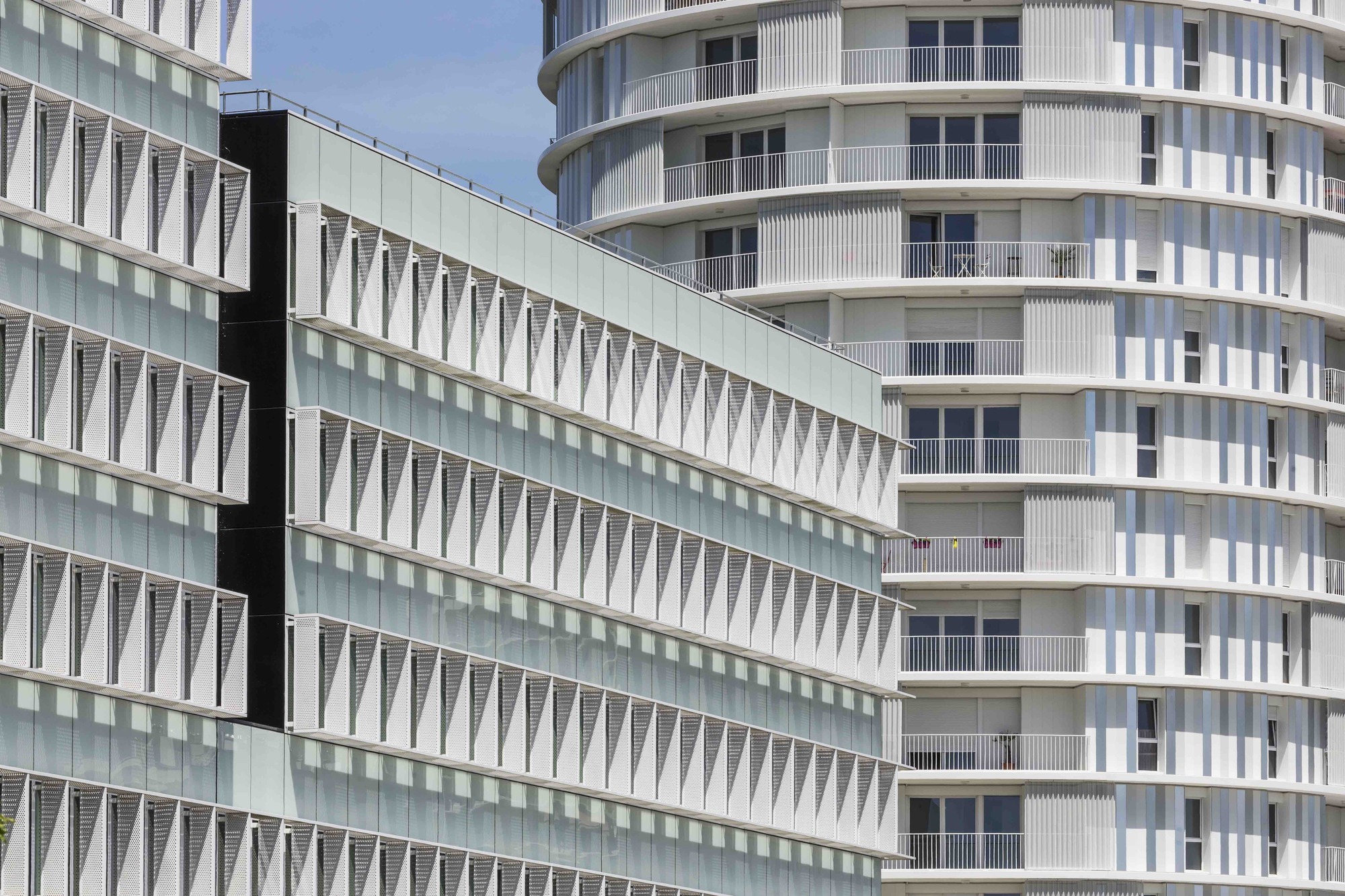 Gallery of Tour Lumière / Jacques Ferrier Architecture - 28