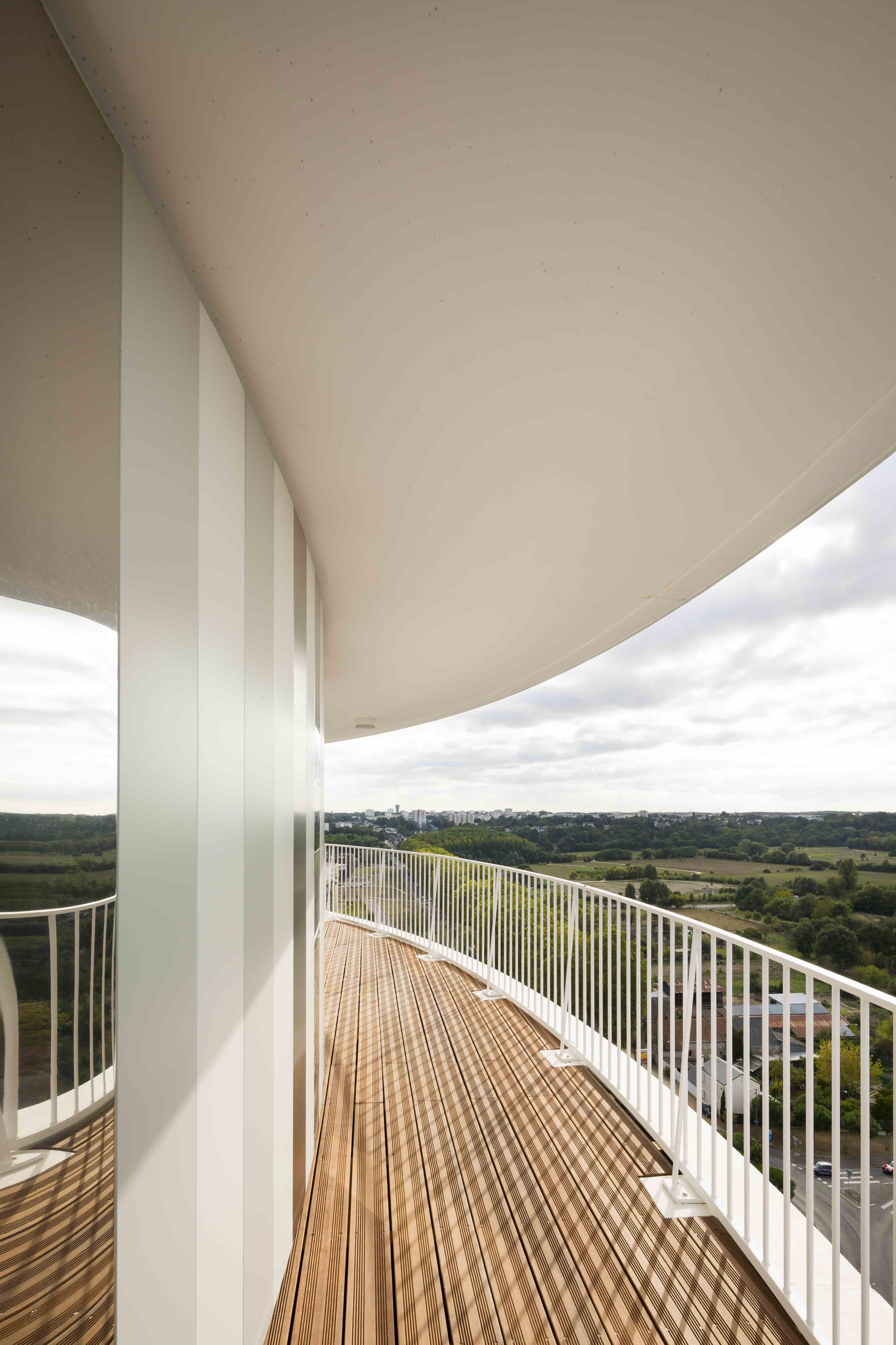 Galería de Tour Lumière / Jacques Ferrier Architecture - 37