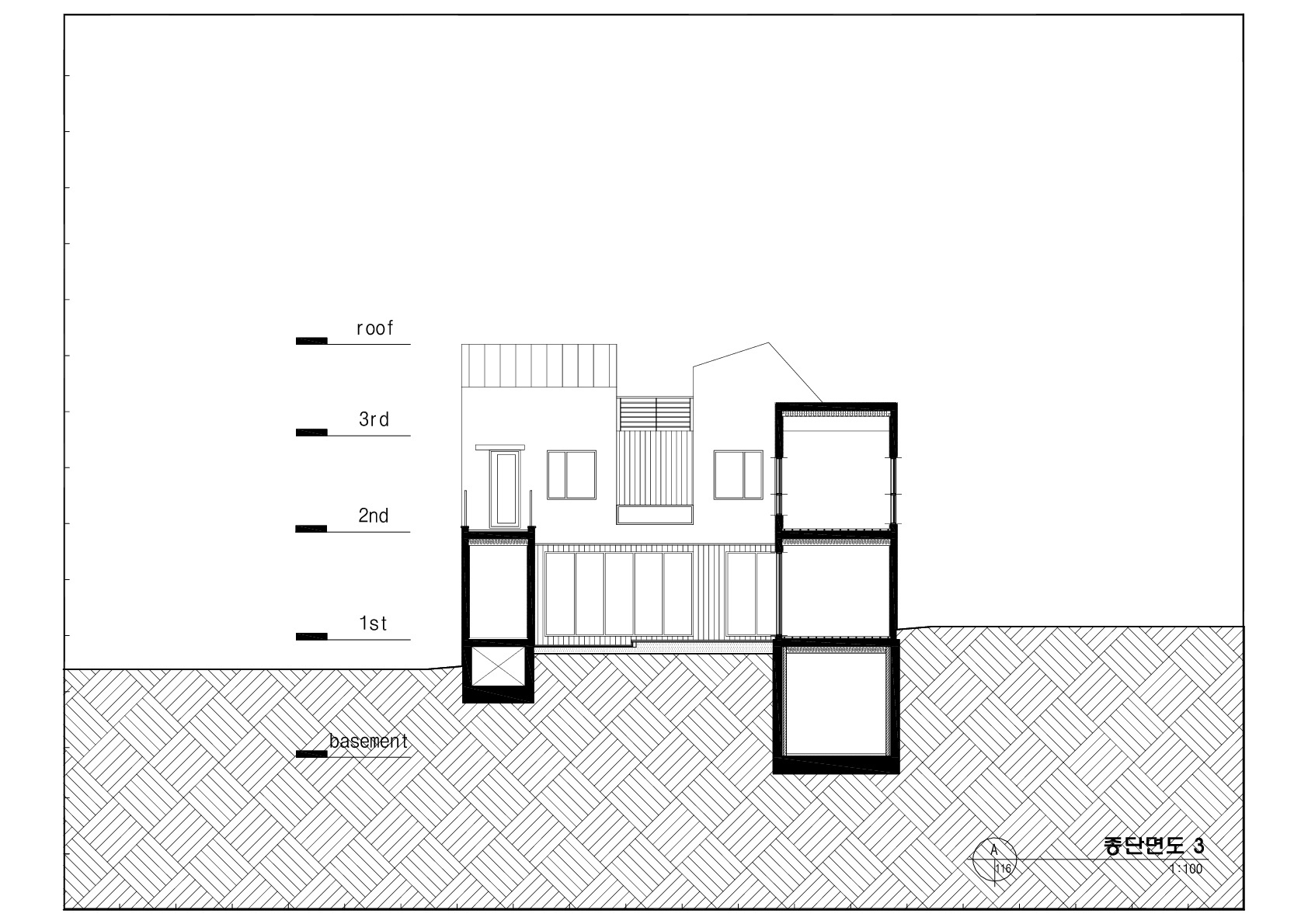 Gallery of Courtyard House / Design Guild - 46