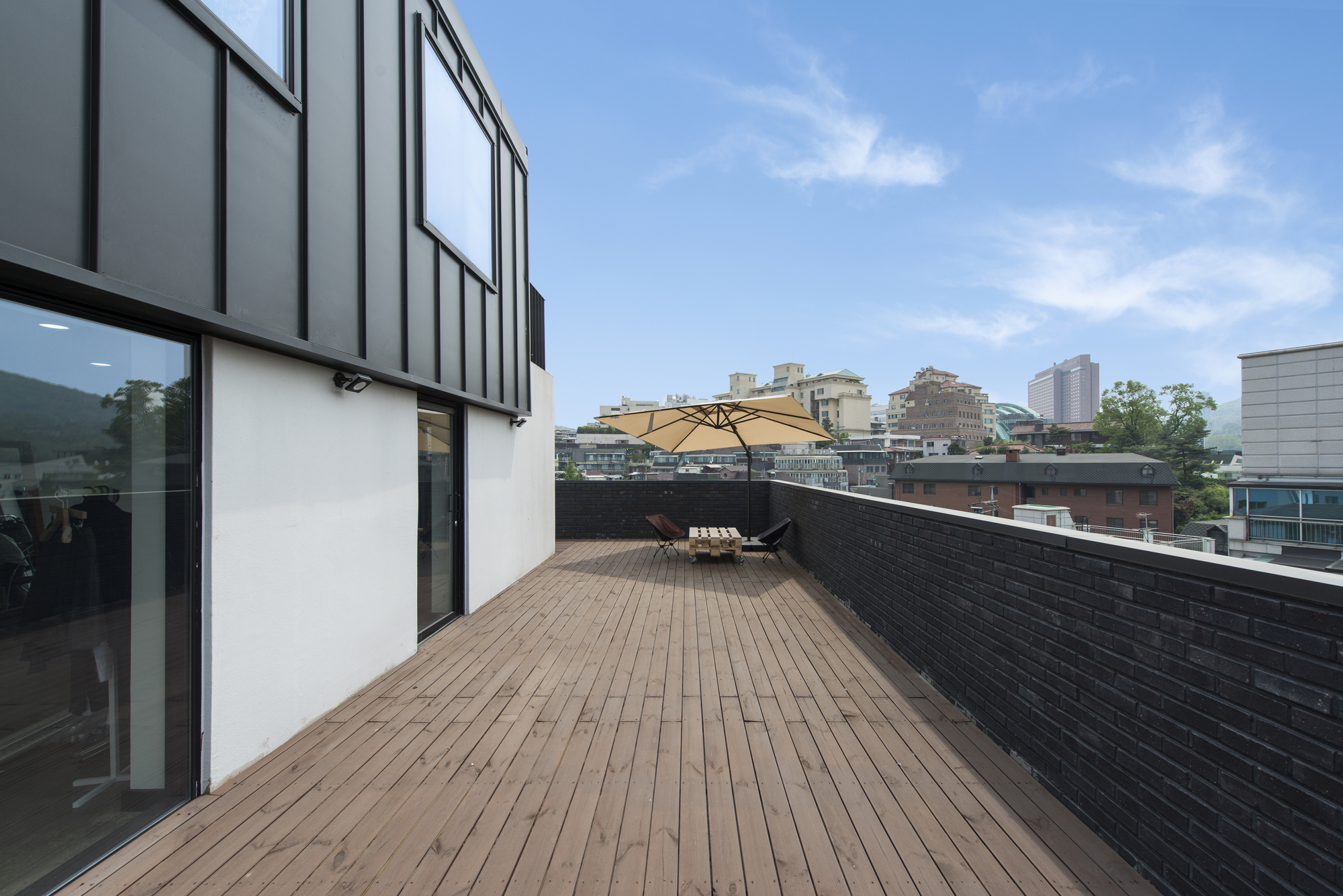 Gallery of Brick Cubes / Design Guild - 4