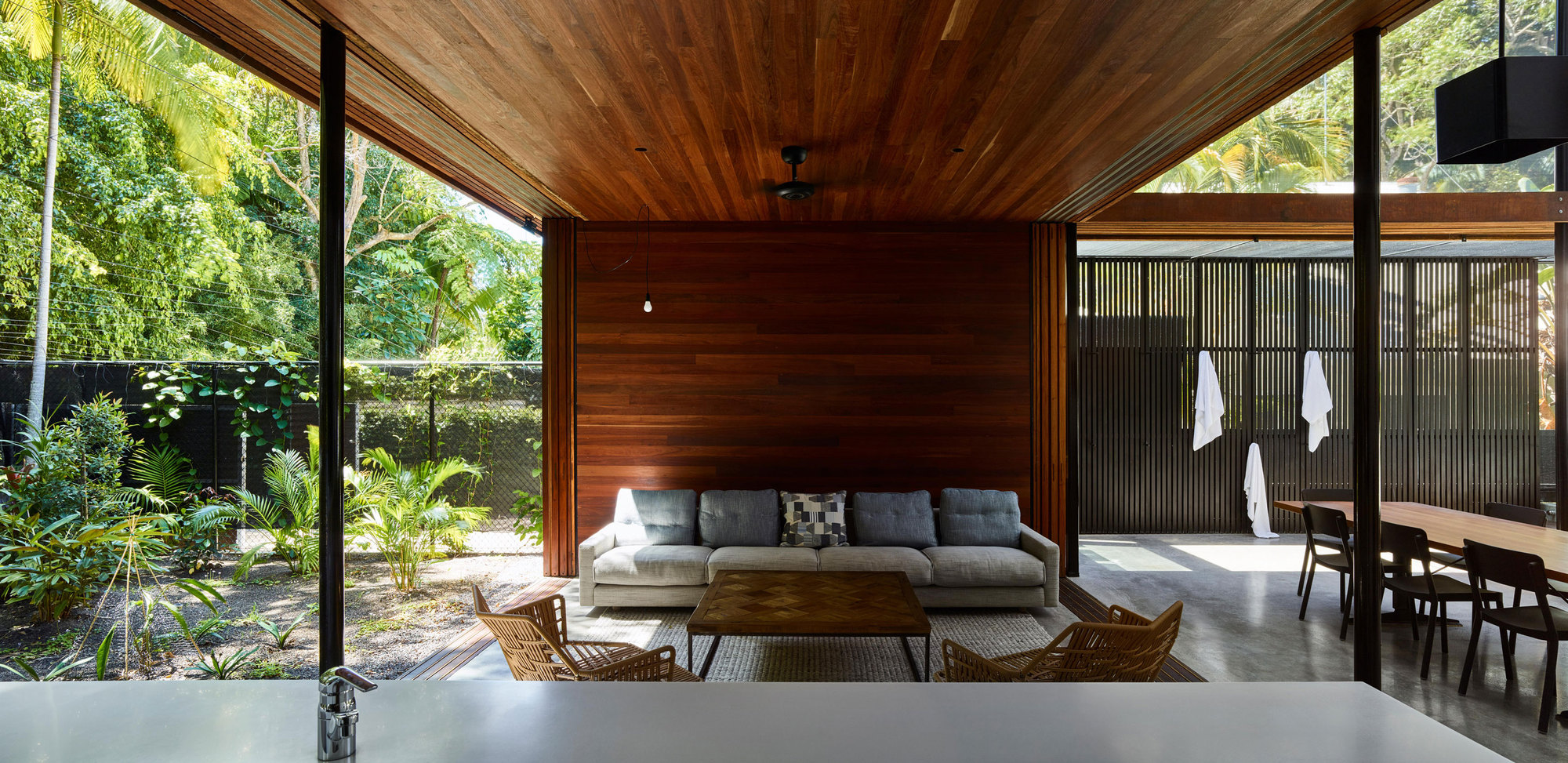 Gallery of Mitti Street House / James Russell Architect - 2