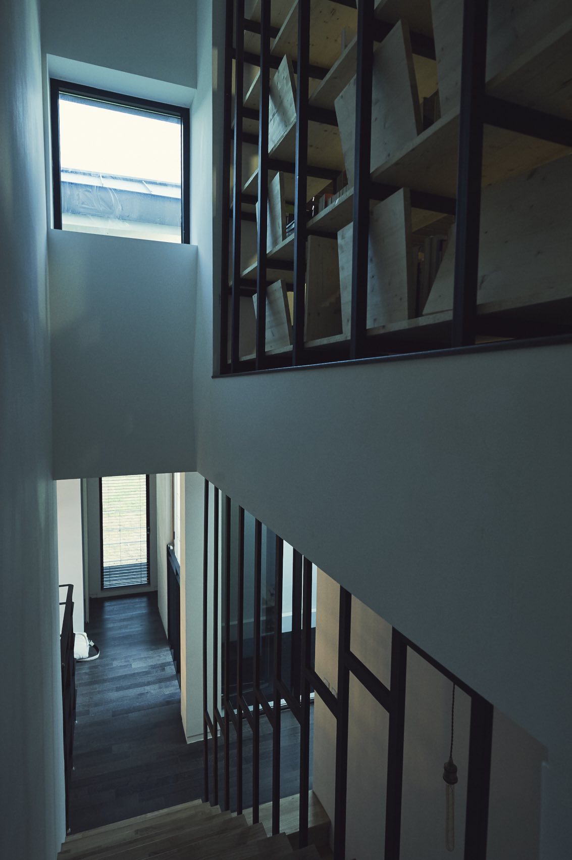 Gallery of The Layer House / Rubrics Architects - 24