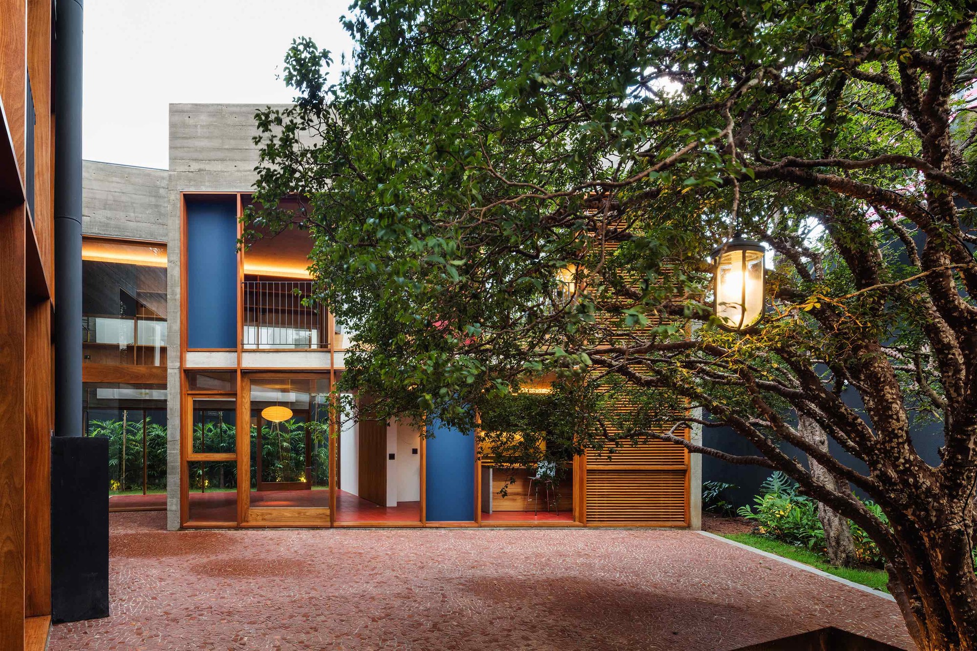 Gallery of 239 House / UNA Arquitetos - 16