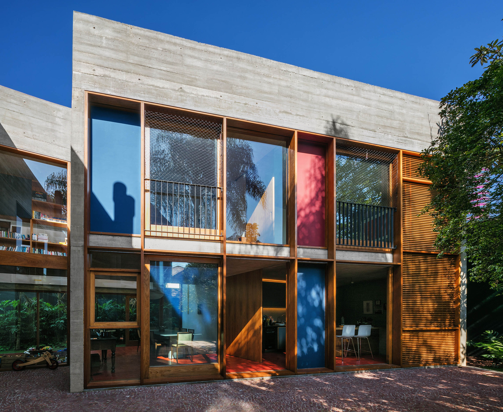 Gallery of 239 House / UNA Arquitetos - 8