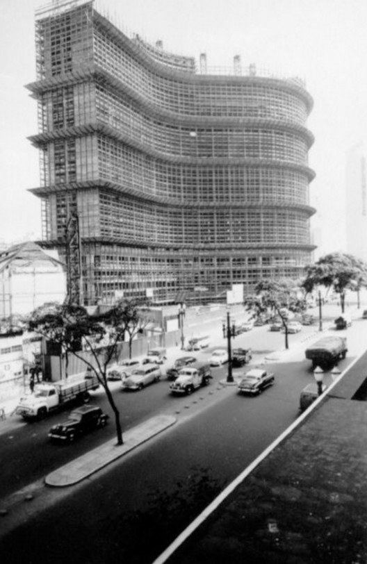 Architecture Classics: Copan Building / Oscar Niemeyer | ArchDaily