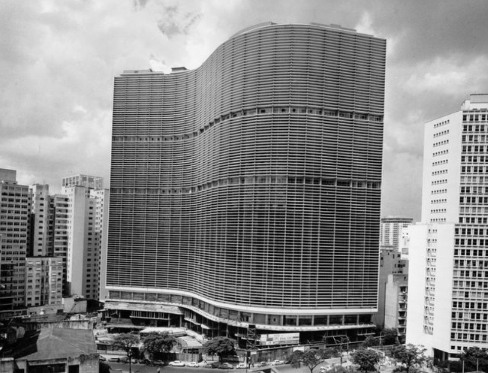 Galeria de Clássicos da Arquitetura: Edifício Copan / Oscar Niemeyer - 6