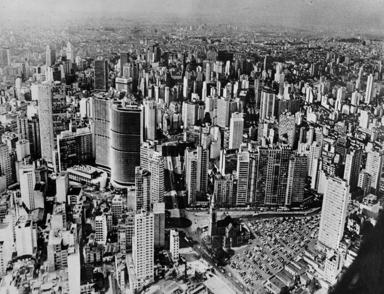 Architecture Classics: Copan Building / Oscar Niemeyer | ArchDaily