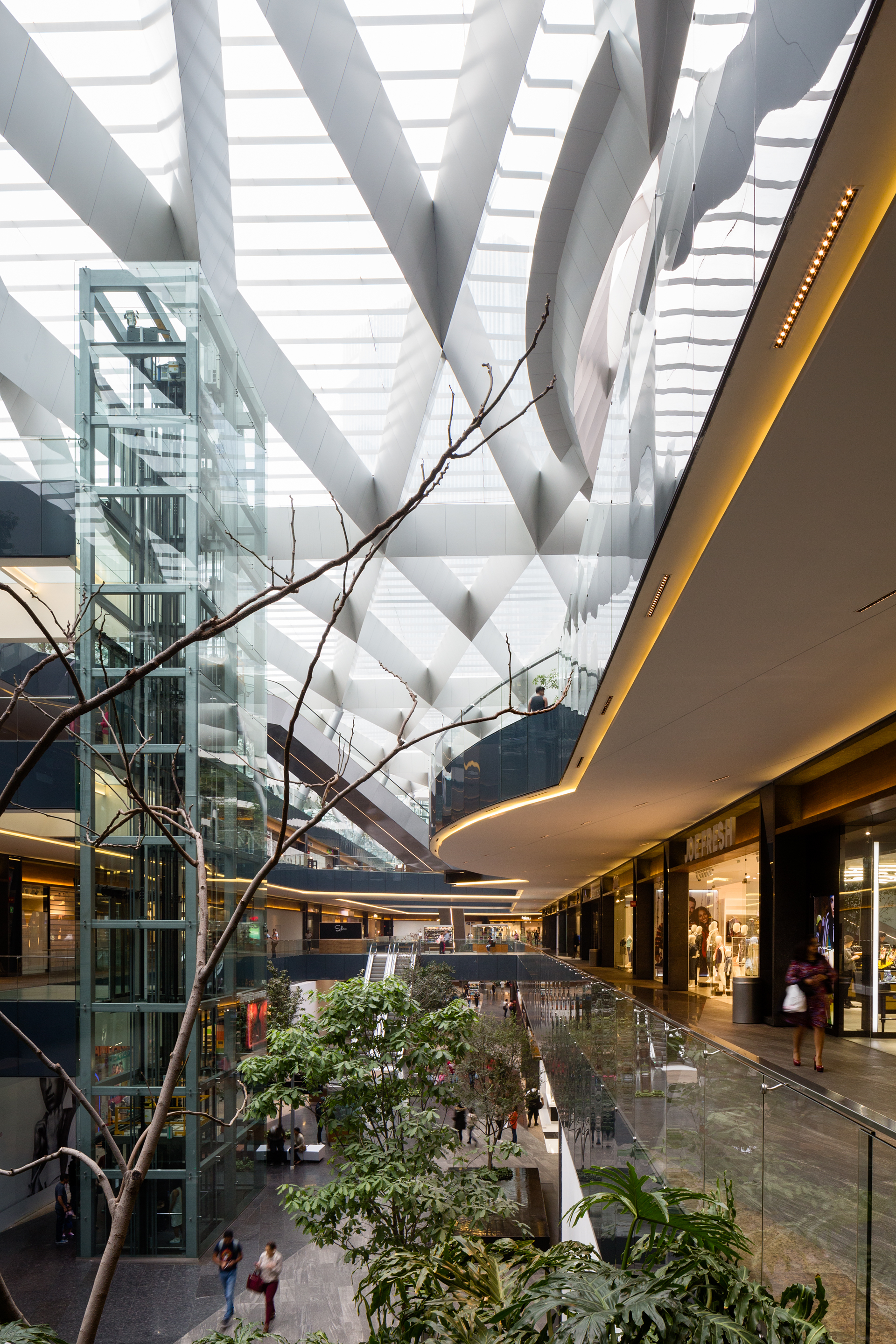 Galería de Parque Toreo / Sordo Madaleno Arquitectos - 19