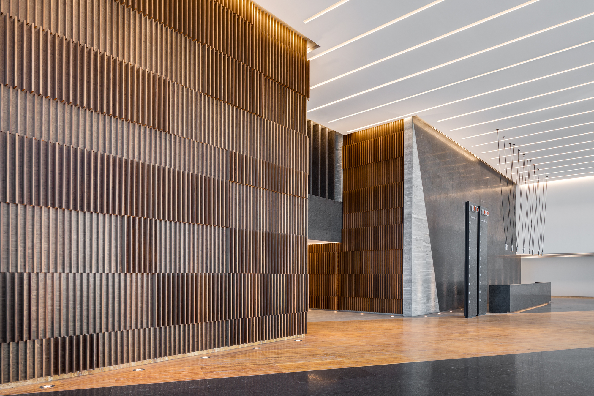 Galería de Parque Toreo / Sordo Madaleno Arquitectos - 17