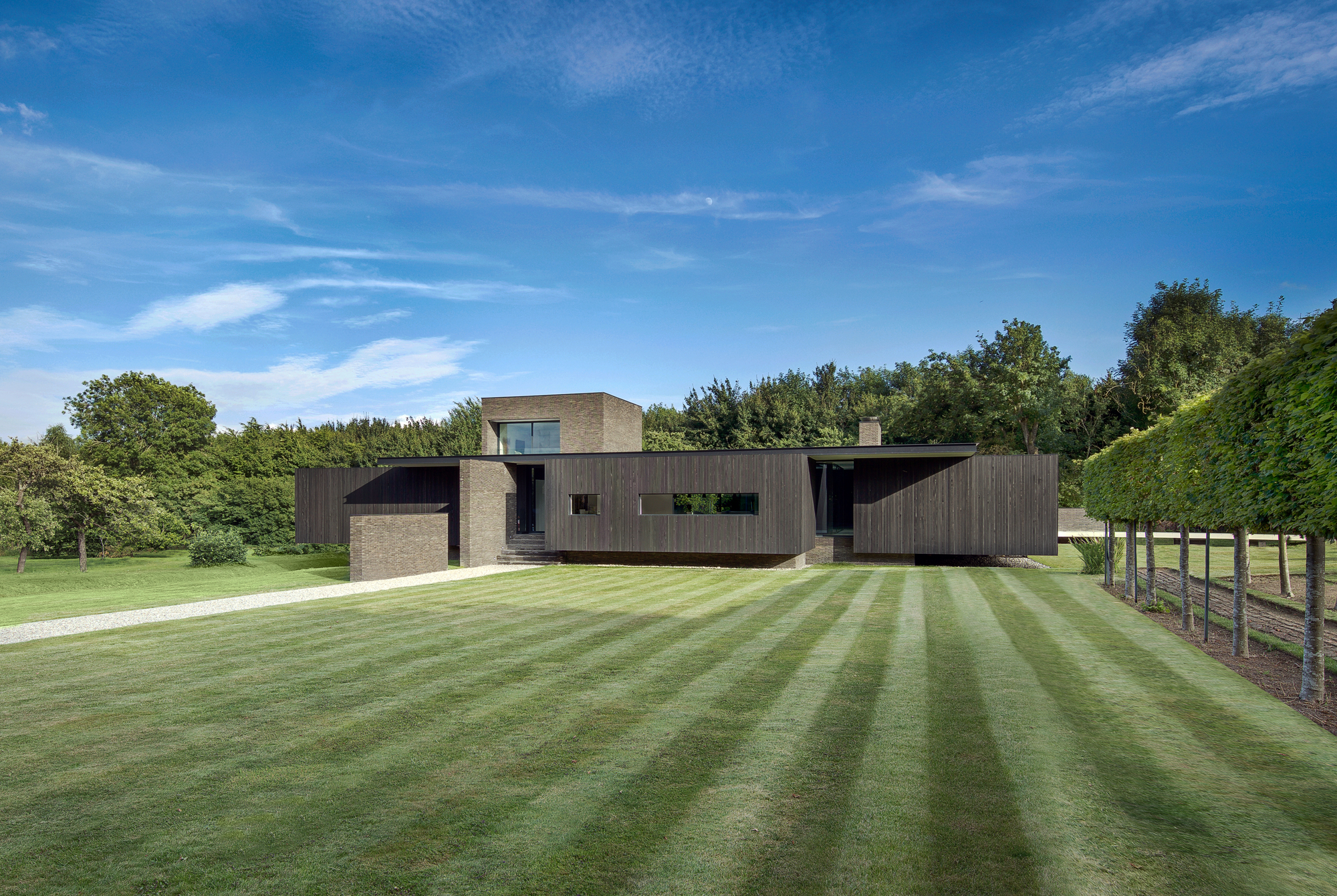 Gallery of Black House / AR Design Studio - 21