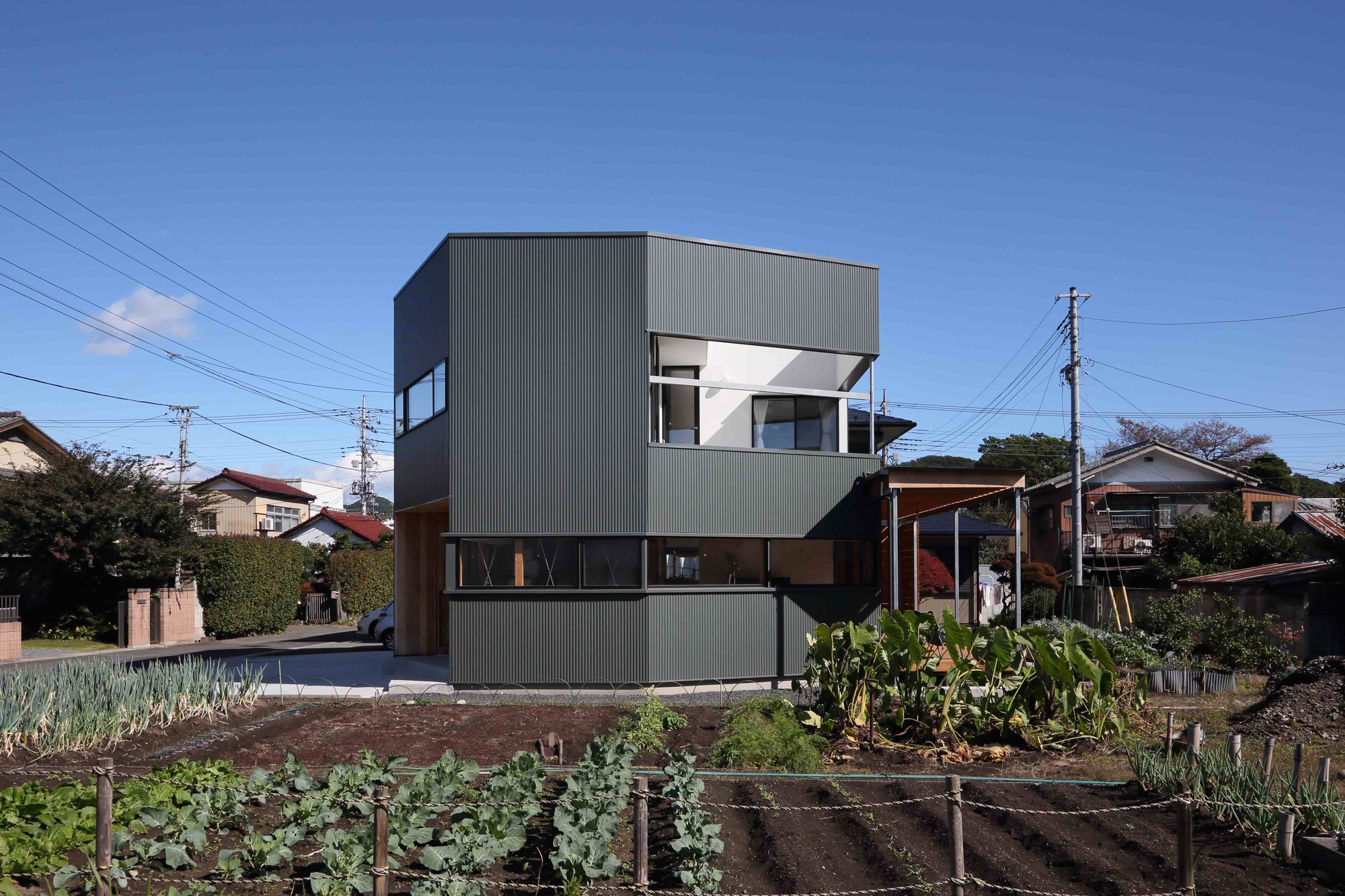 Gallery of Plug House / studioLOOP - 9