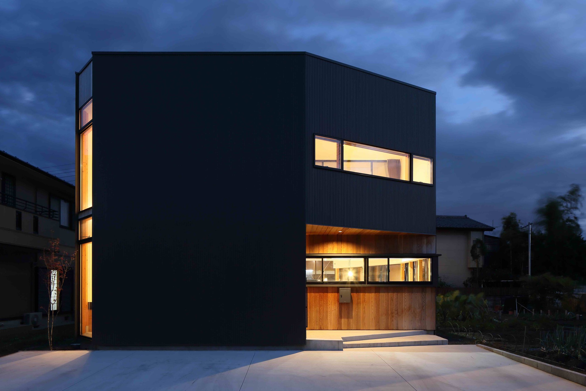 Gallery of Plug House / studioLOOP - 15