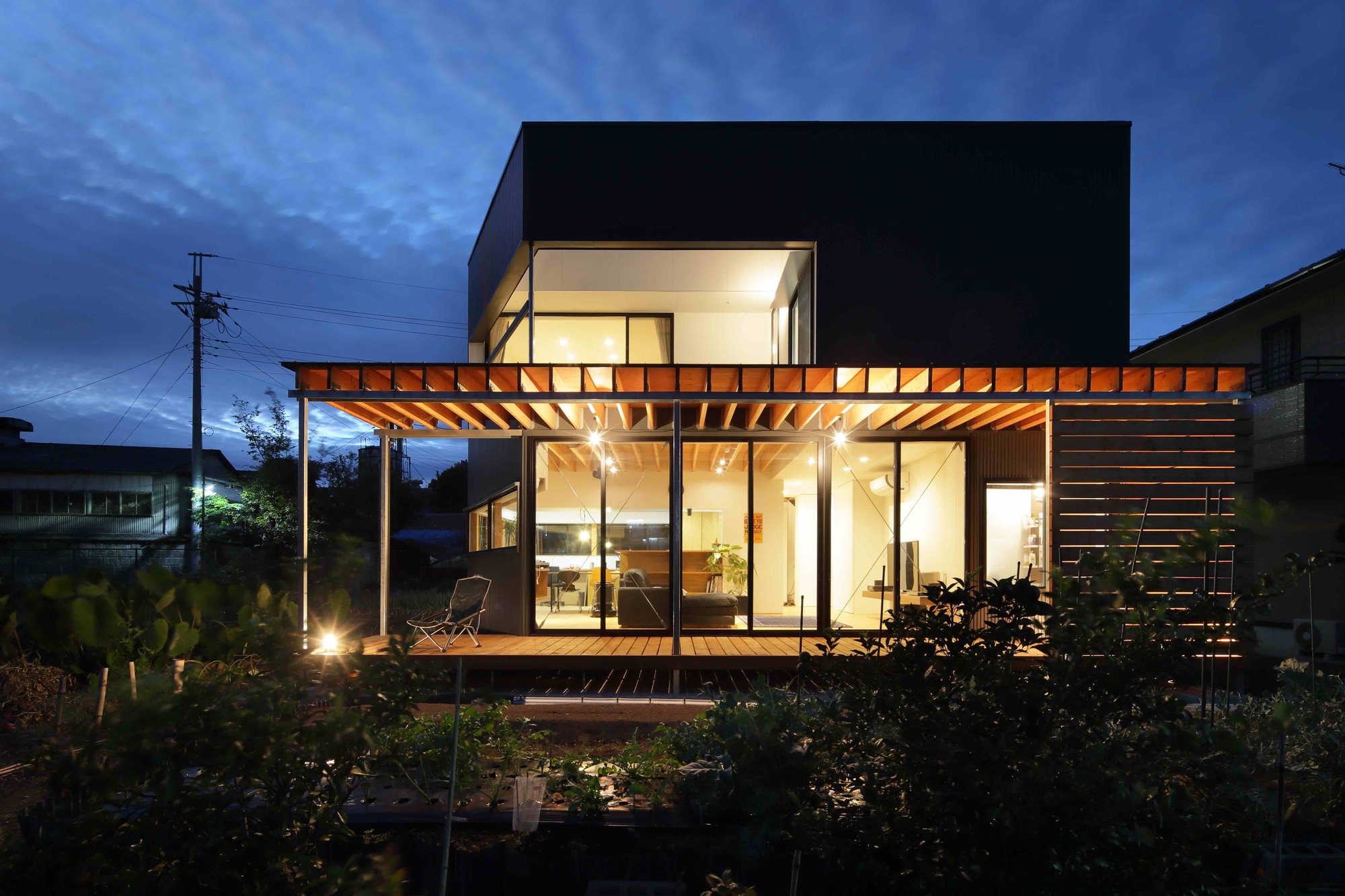 Gallery of Plug House / studioLOOP - 14