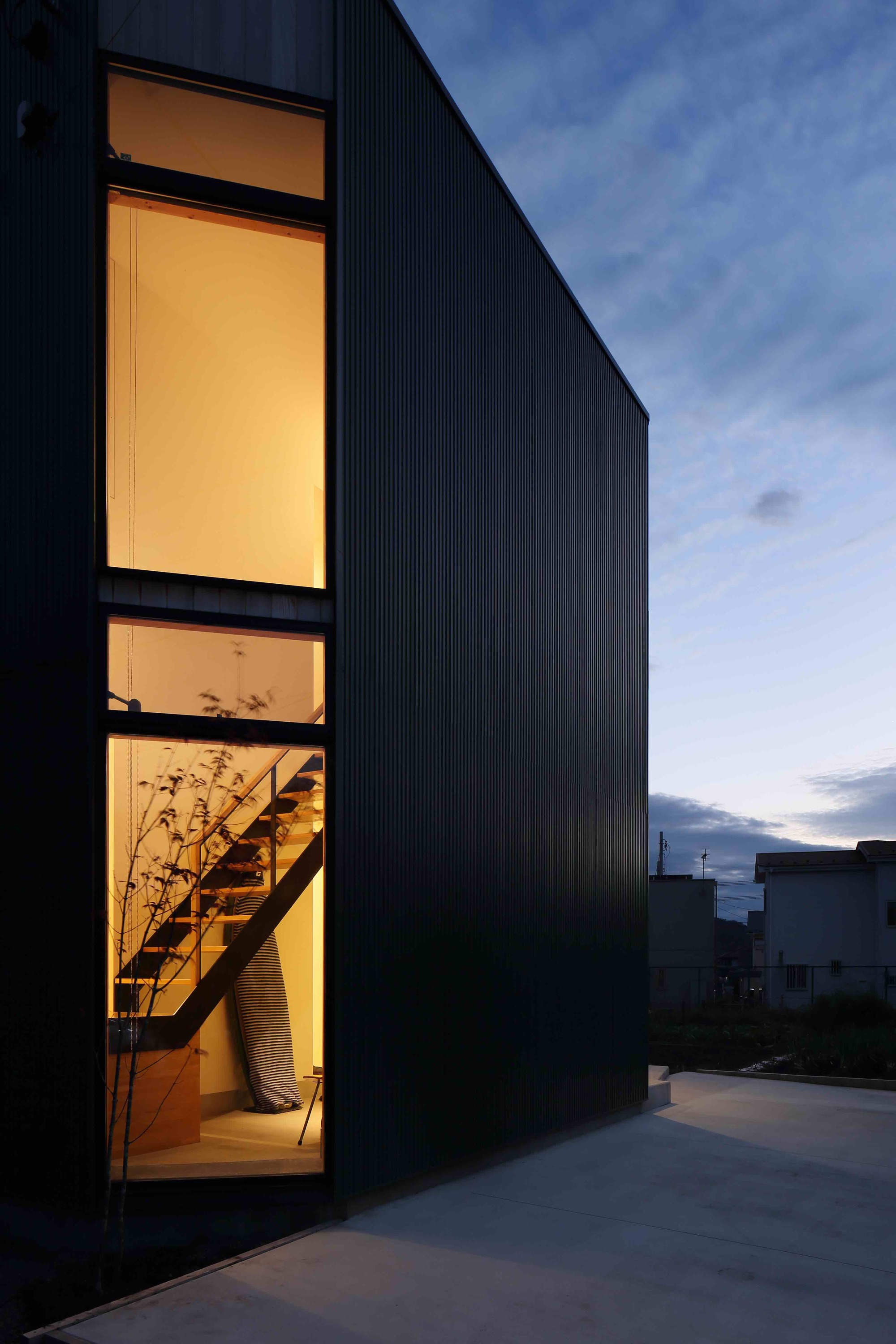 Gallery of Plug House / studioLOOP - 22