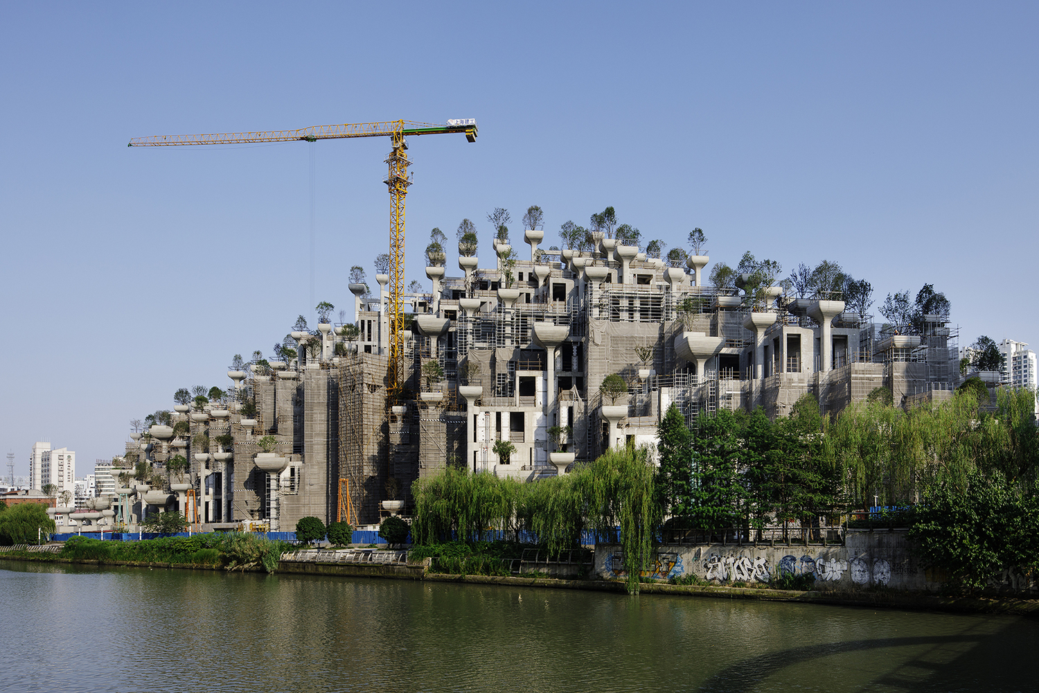 Gallery of Heatherwick Studio Released New Construction Images and ...