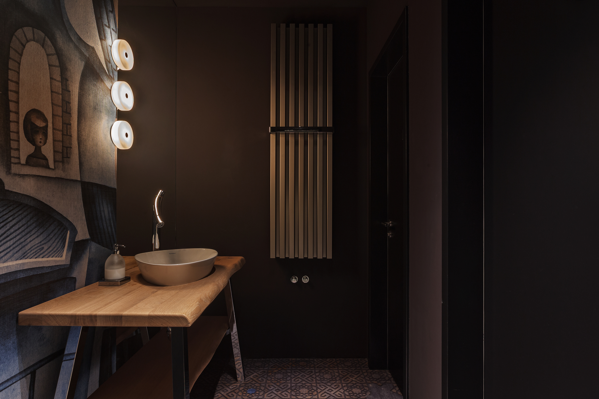 Gallery of pointONE showroom / Suto Interior Architects - 8