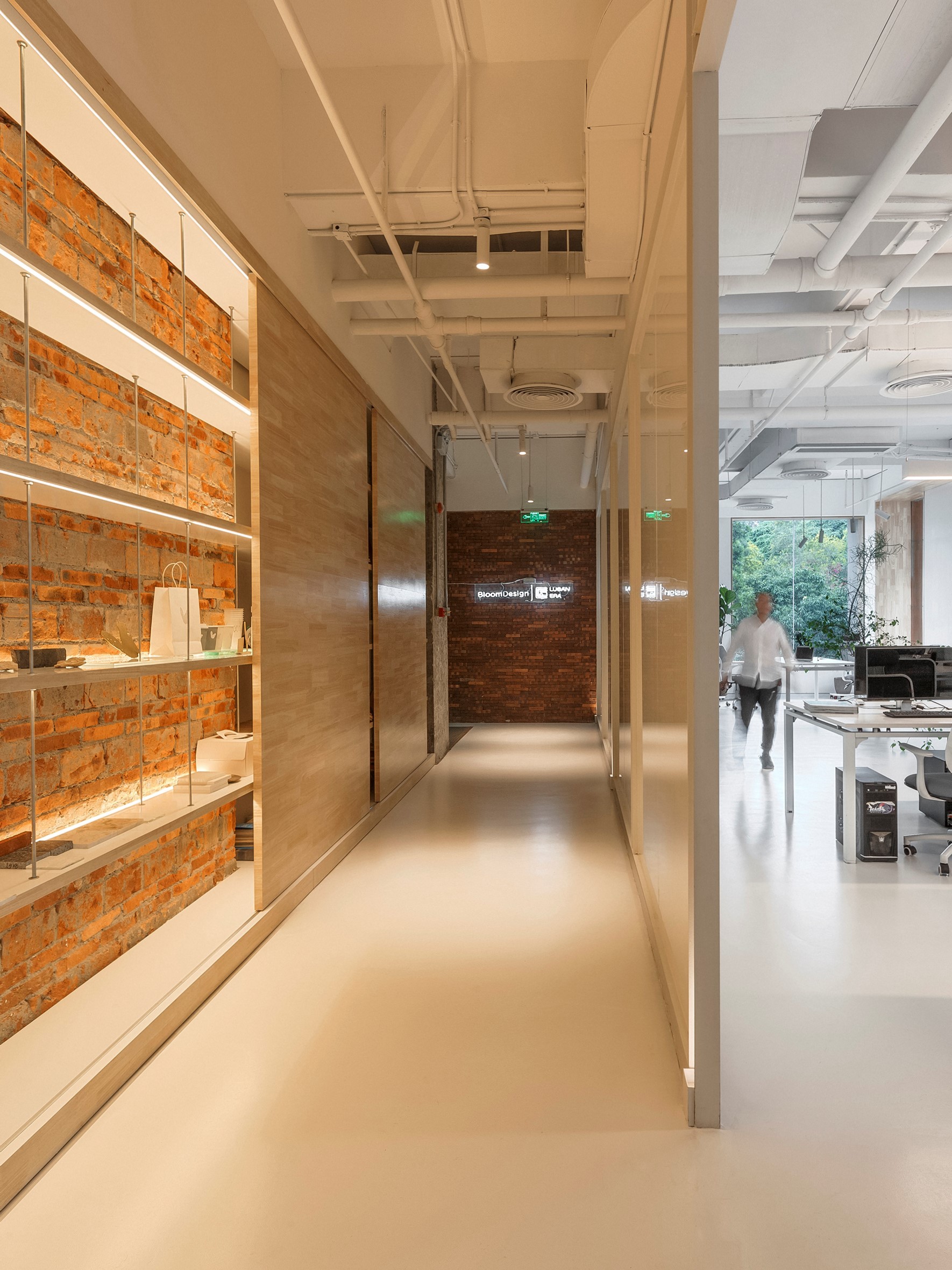 Gallery of Bloom Design Studio / Bloom Design - 4