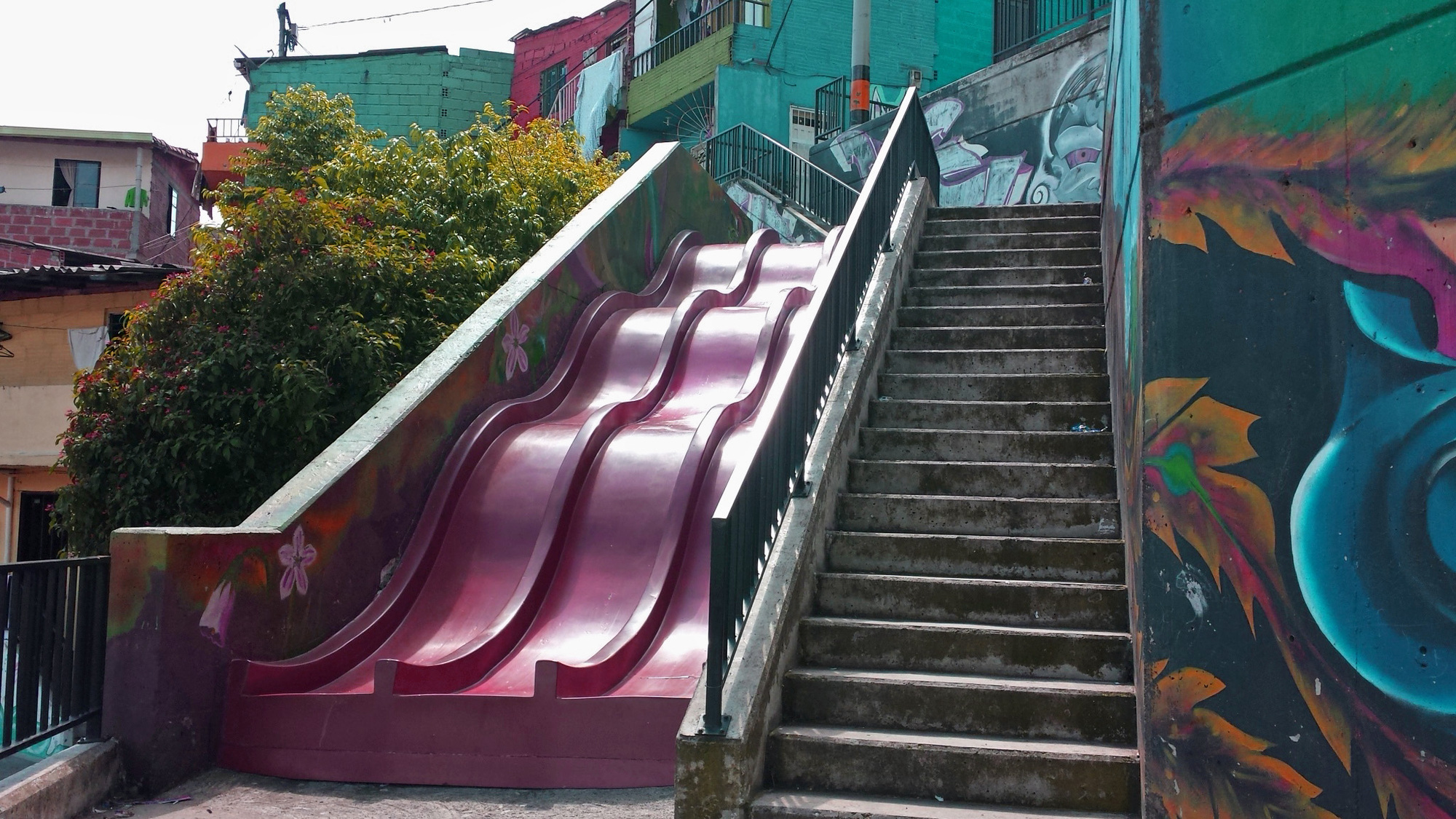 Gallery of Medellin’s Comuna 13 Shows Why All Great Public Spaces ...