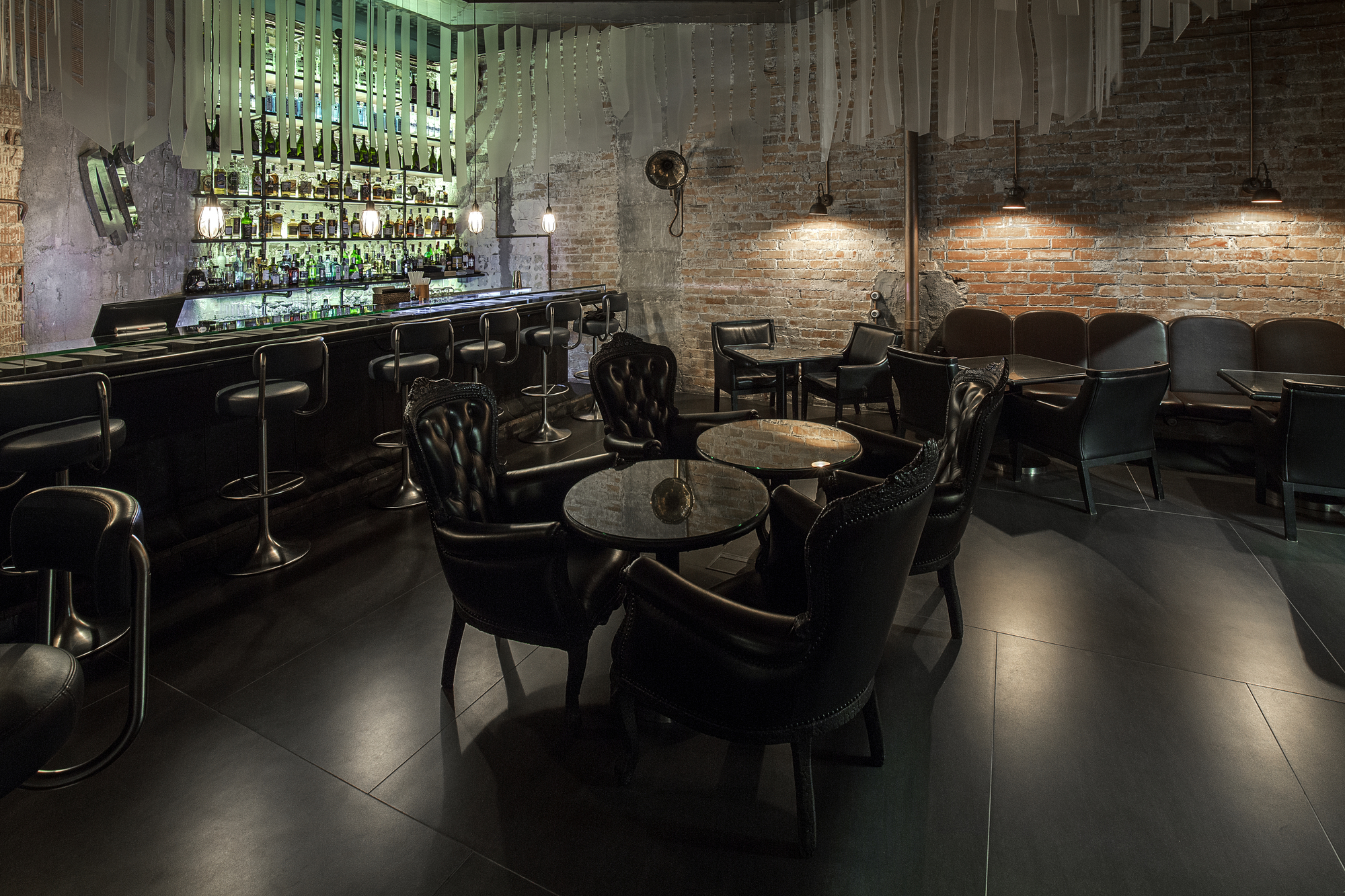 Gallery of Restaurant ENIGMA Offers a Glimpse Into the Future of ...