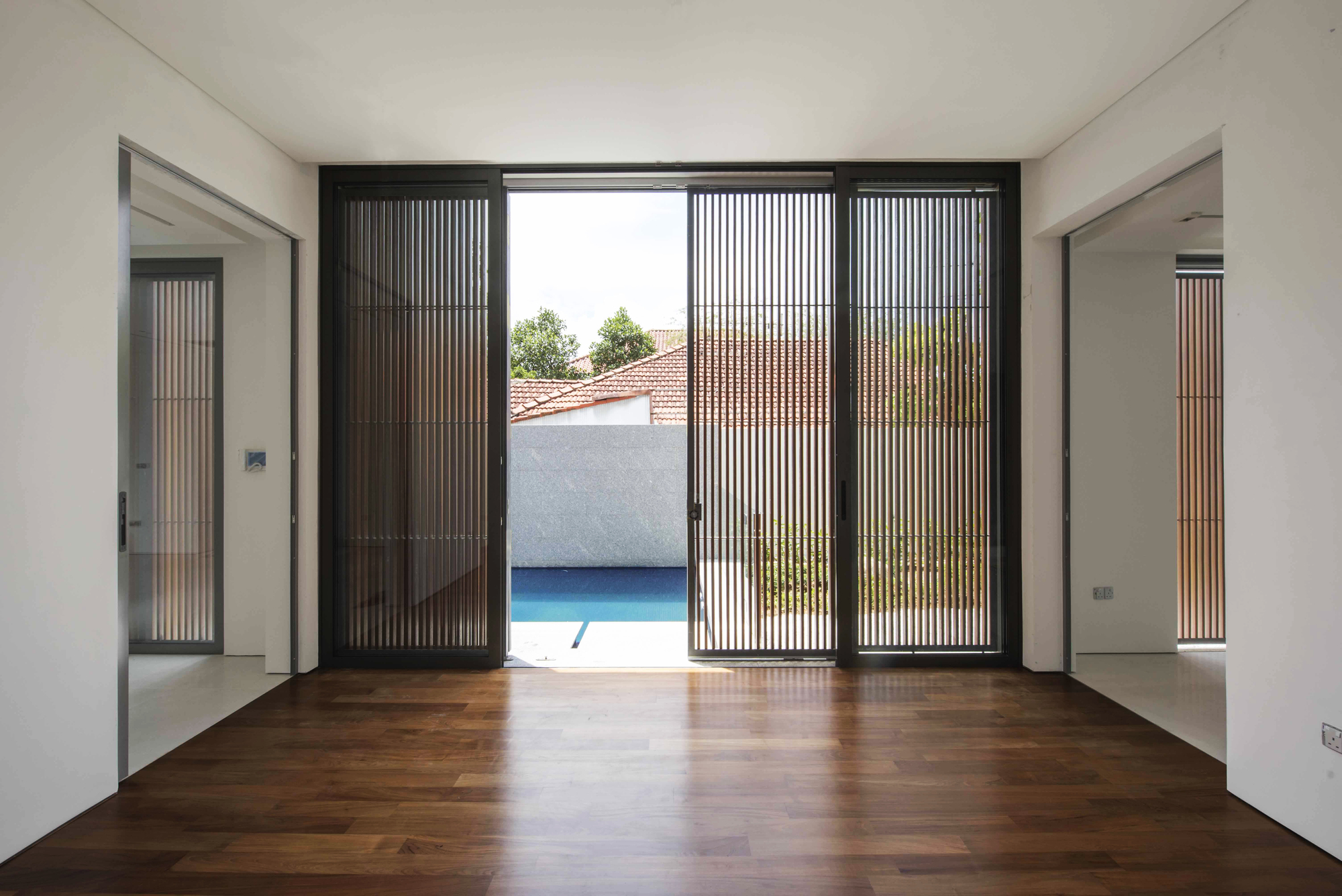 Gallery of Box House / Ming Architects - 6