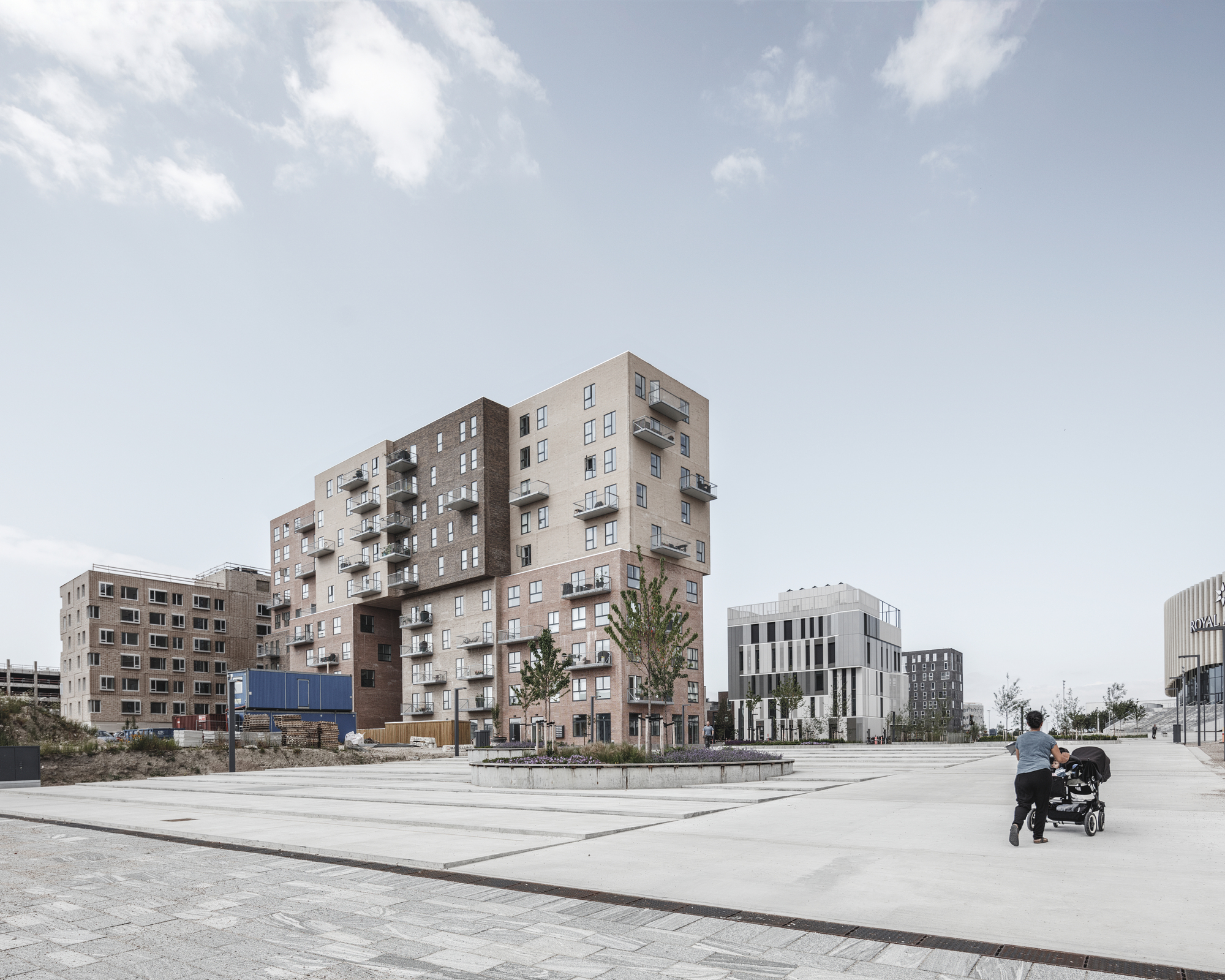 Gallery of Cubic Houses / ADEPT - 9