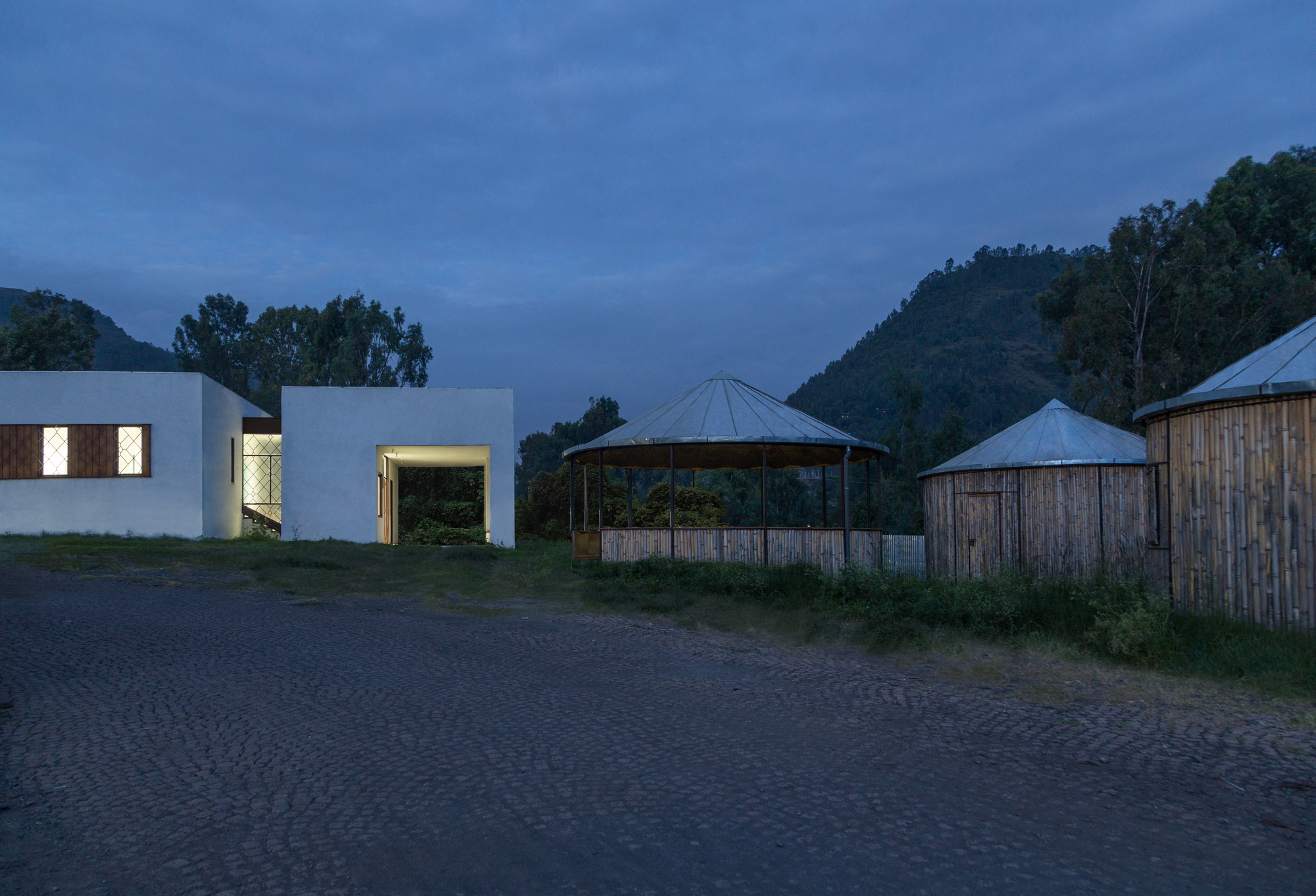 画廊 为爱而建 Woldyia 产科中心 / Vilalta Studio - 16