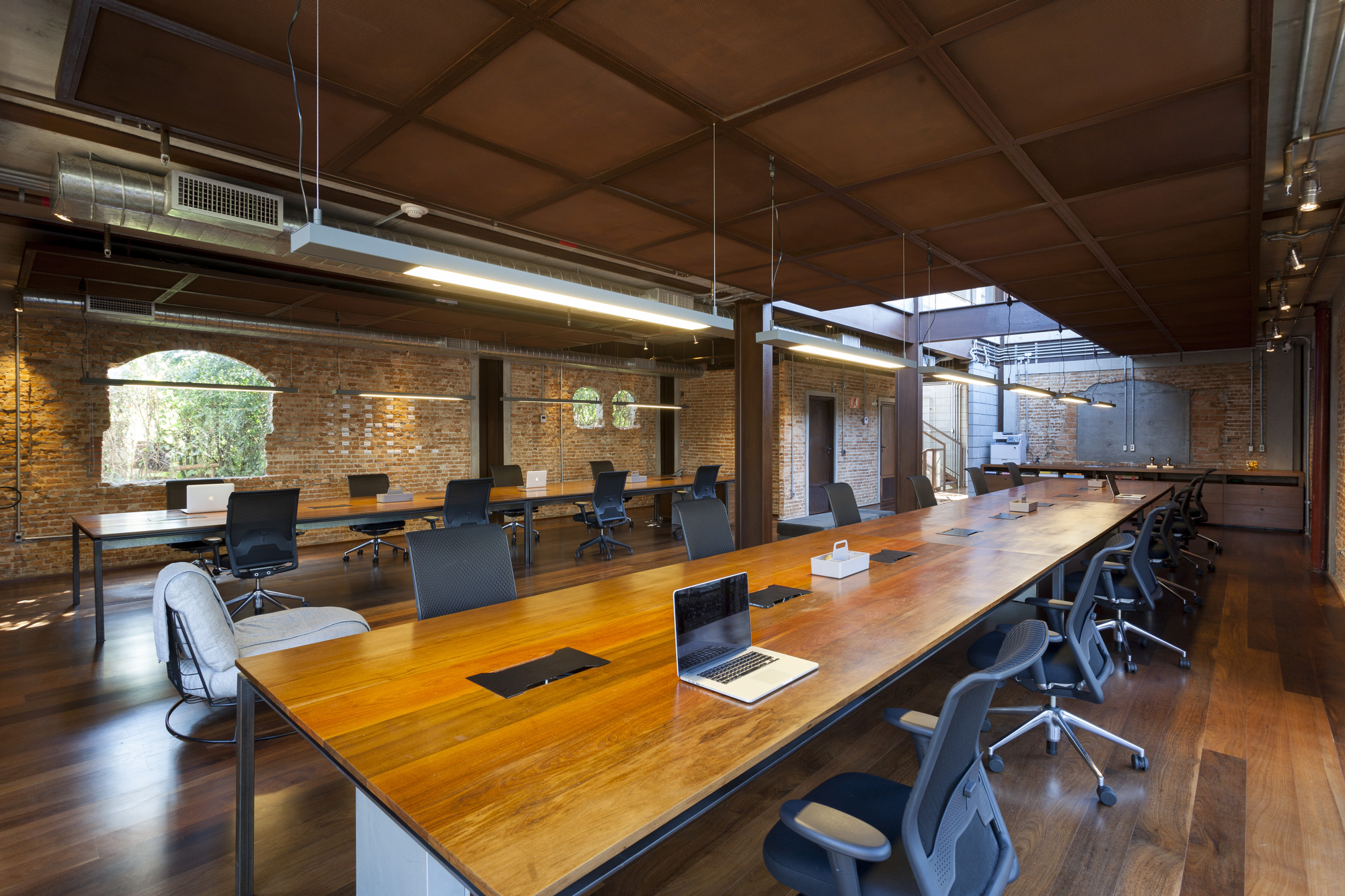 Gallery of AKQA Agency / Estúdio Penha - 14