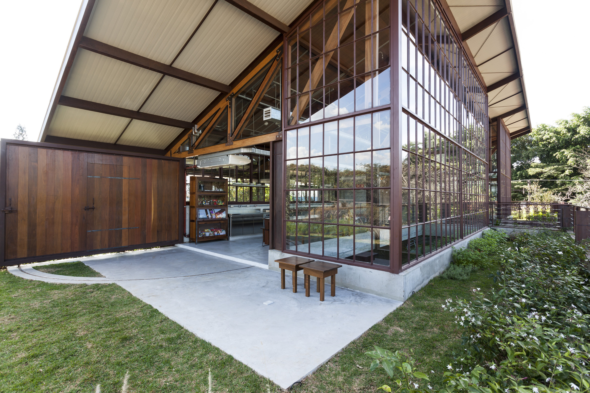 Gallery of AKQA Agency / Estúdio Penha - 9