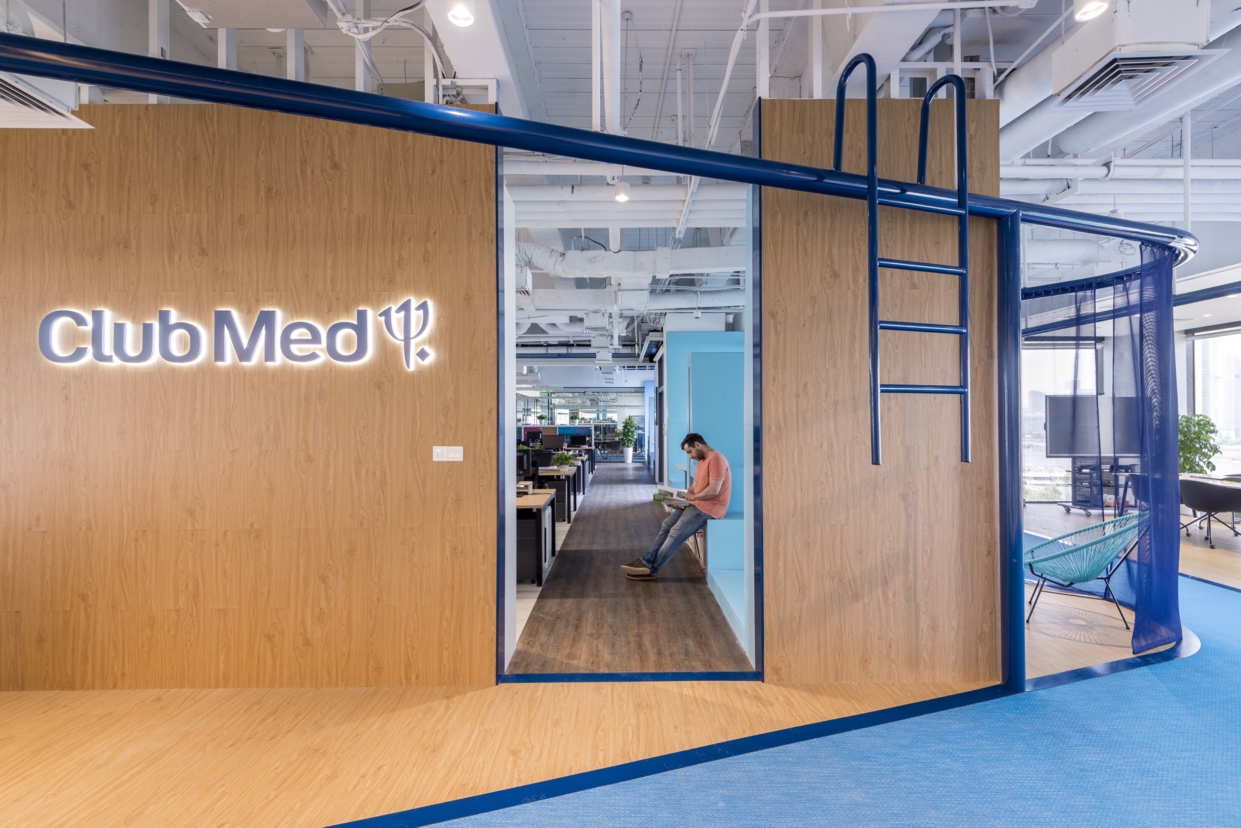 Gallery of Club Med Shanghai Office / 100architects - 4